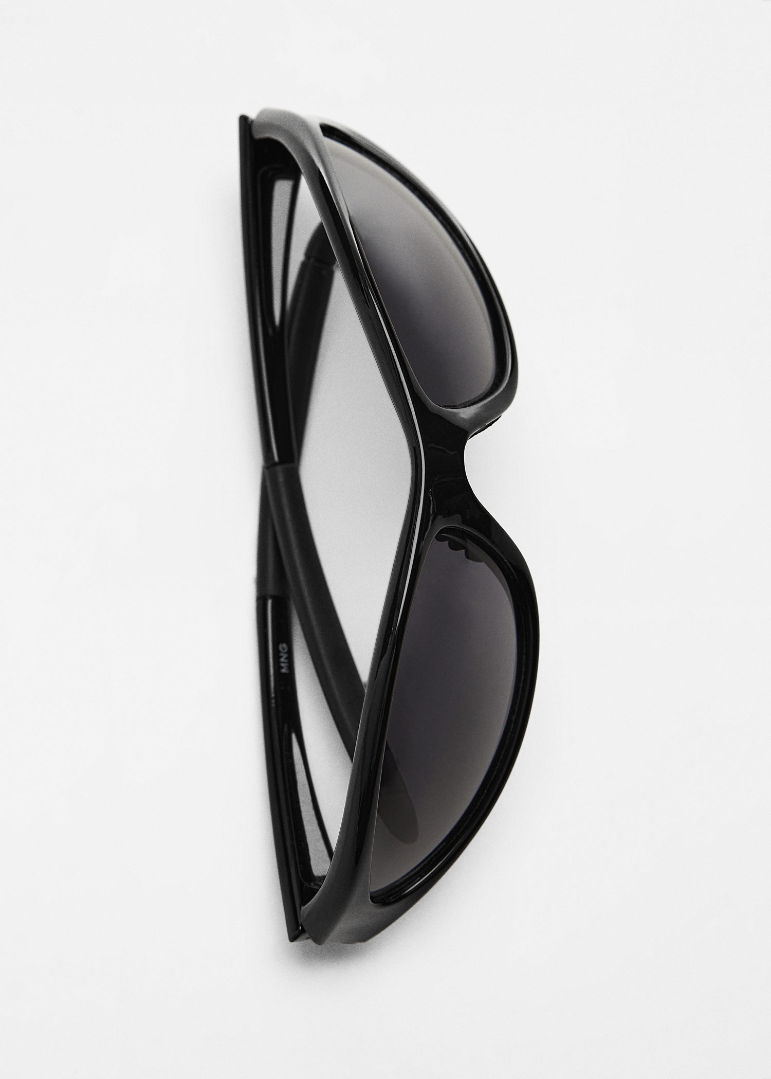 Curved frame sunglasses | MANGO