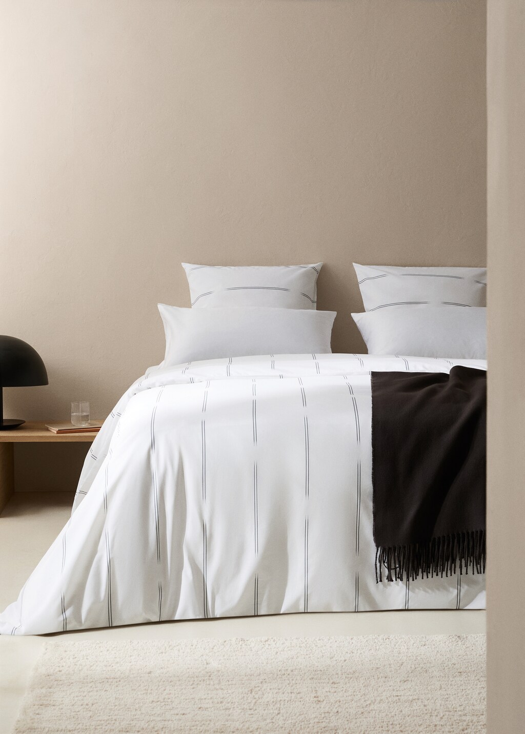 Cotton duvet cover with striped design for king bed - Home | MANGO Malawi