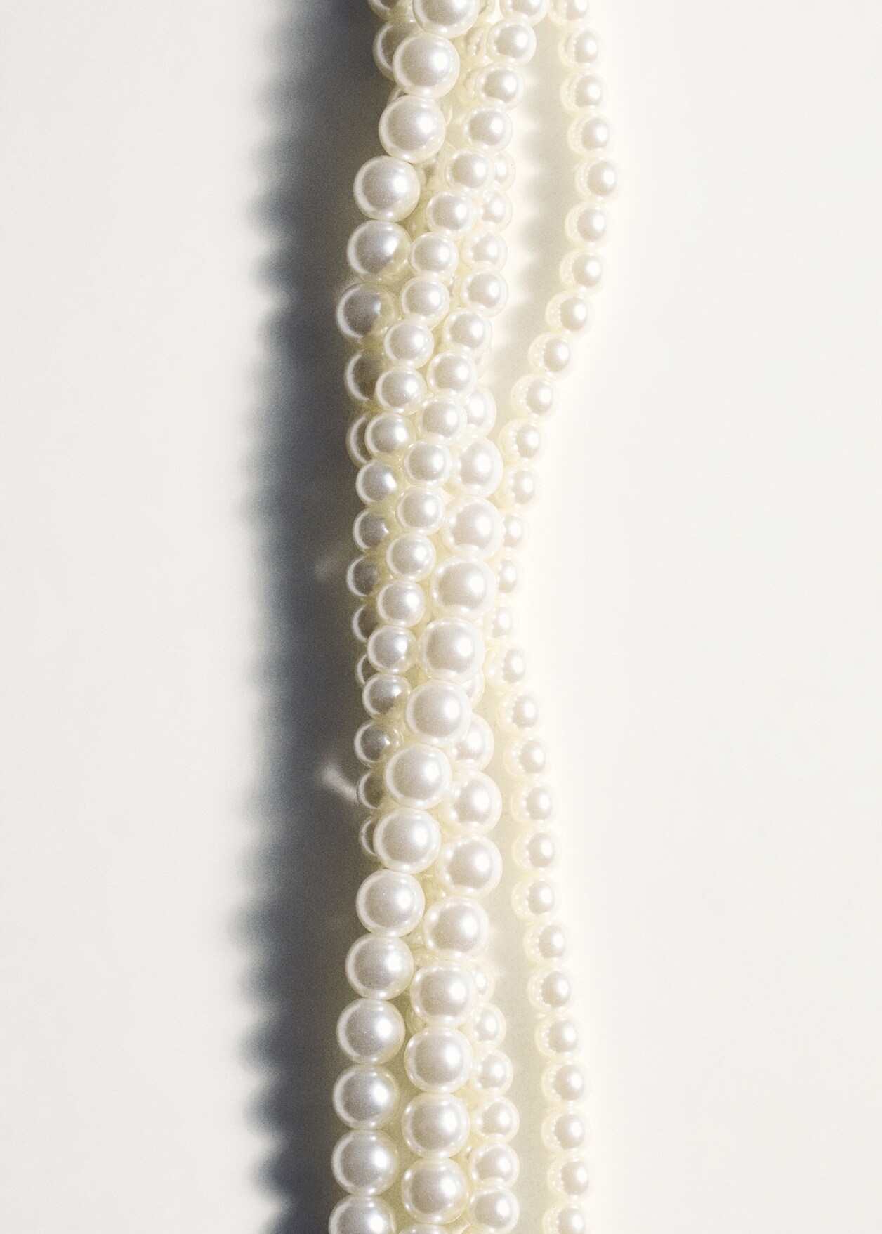 Collier perles chaînes multiples - Femme | MANGO France métropolitaine