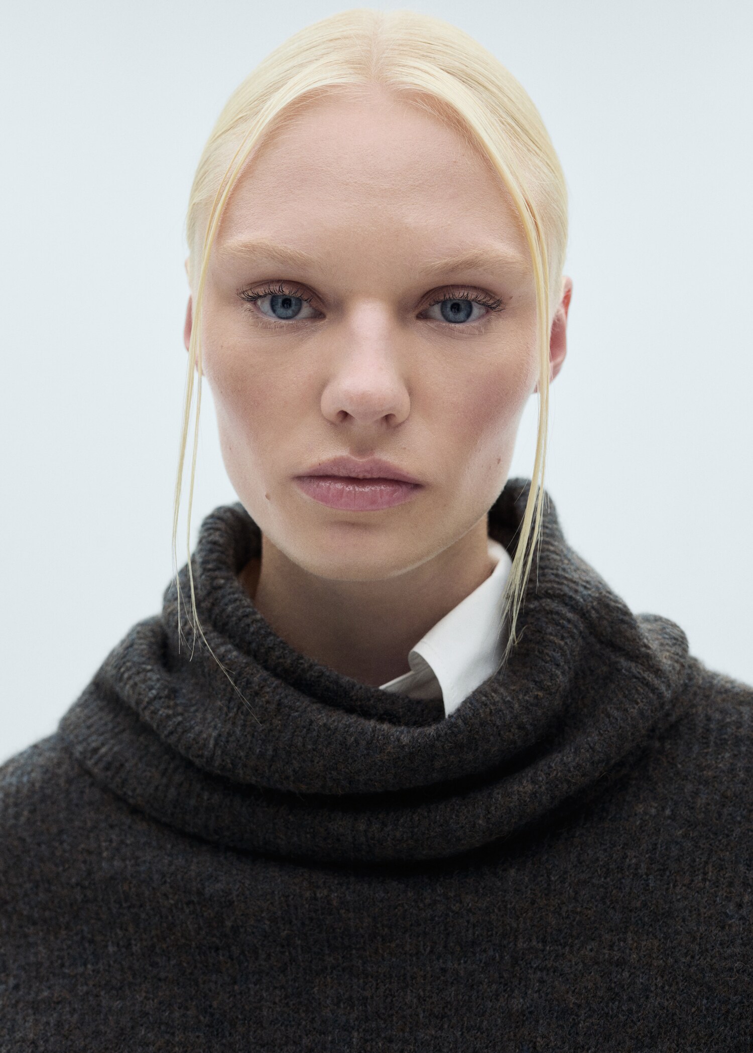 Turtleneck knit sweater - Women | MANGO USA