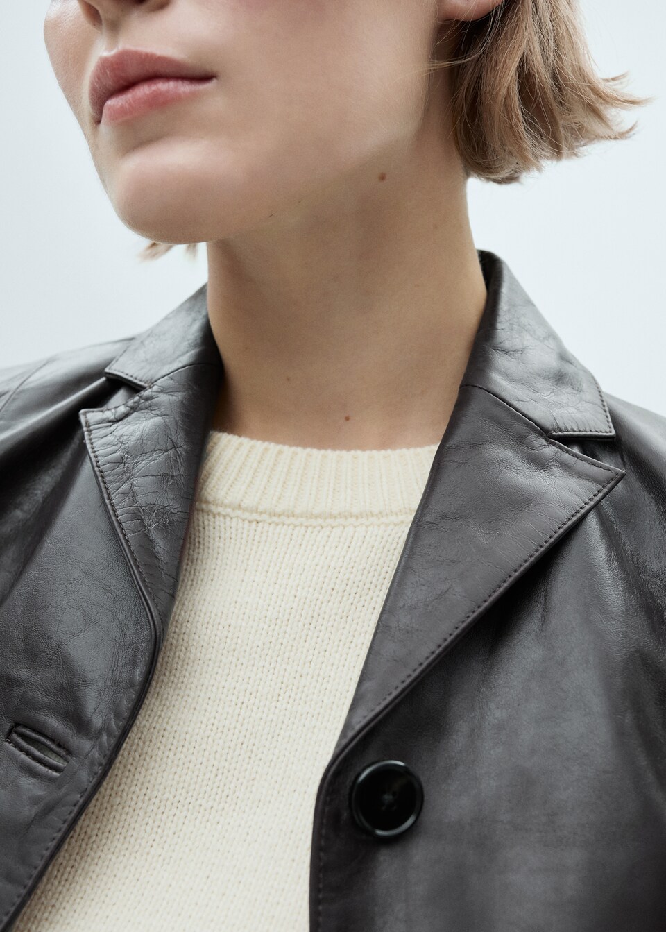 Rounded neck wool sweater - Women | MANGO USA