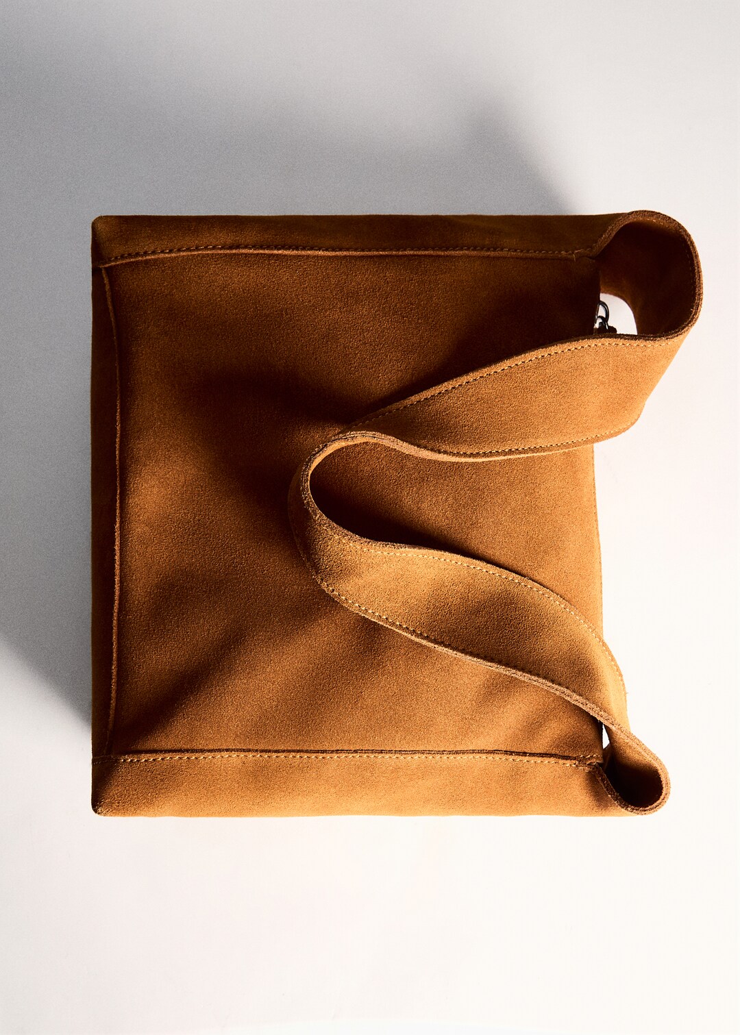 Suede shoulder bag - Women | MANGO USA