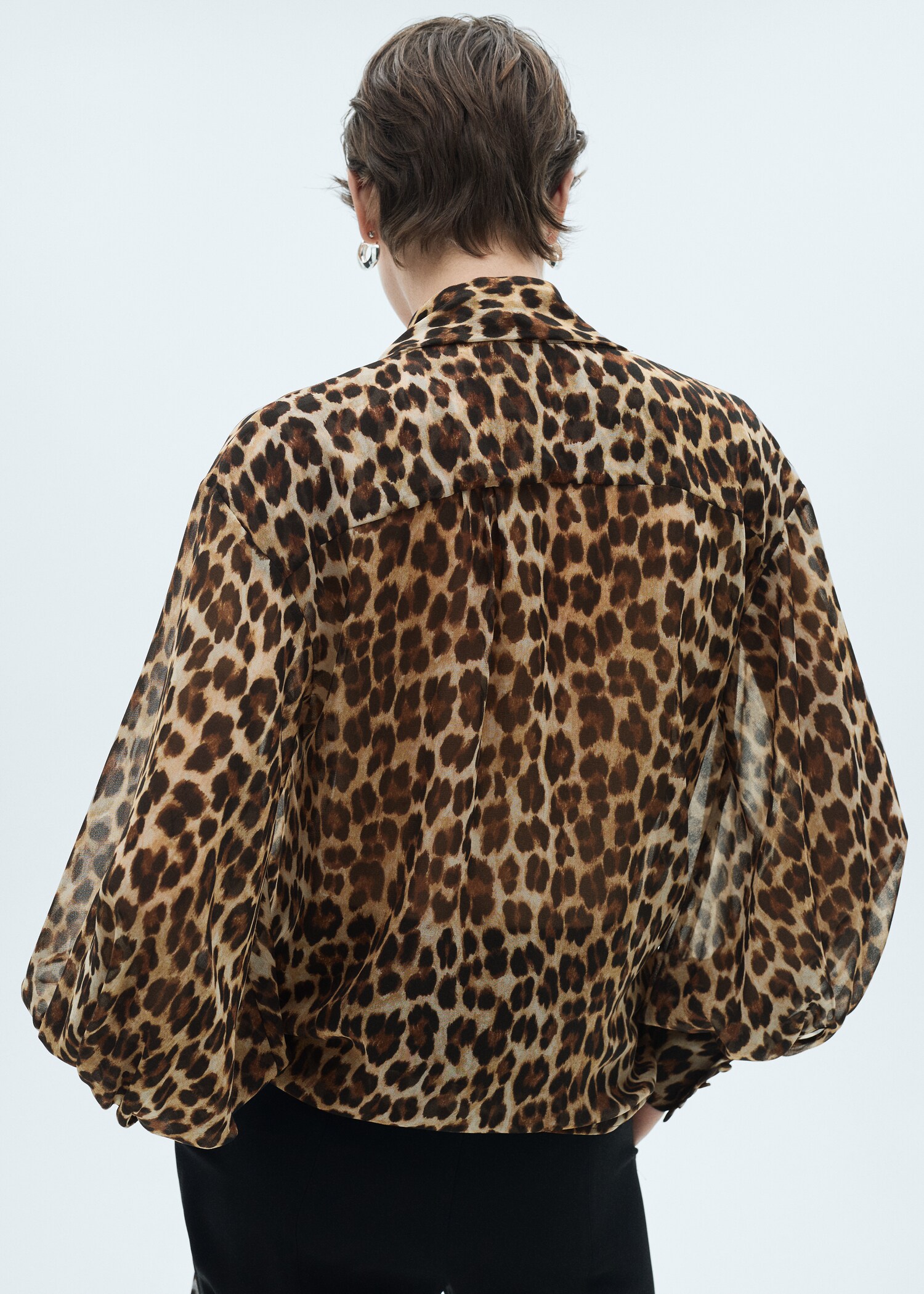 Leopard-print blouse with collar and bow - Women | MANGO USA