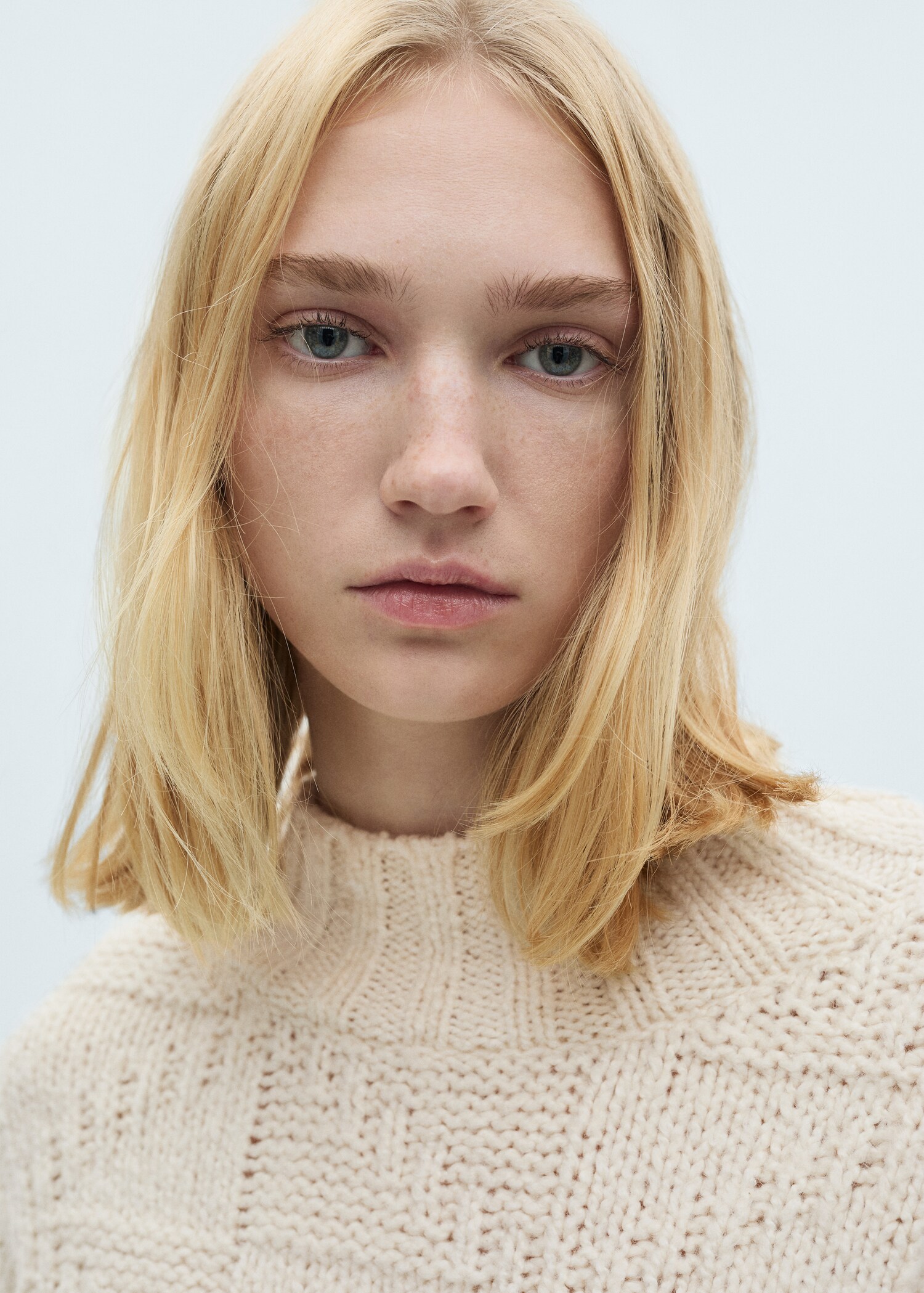 Chunky-knit sweater with perkins neck - Women | MANGO USA