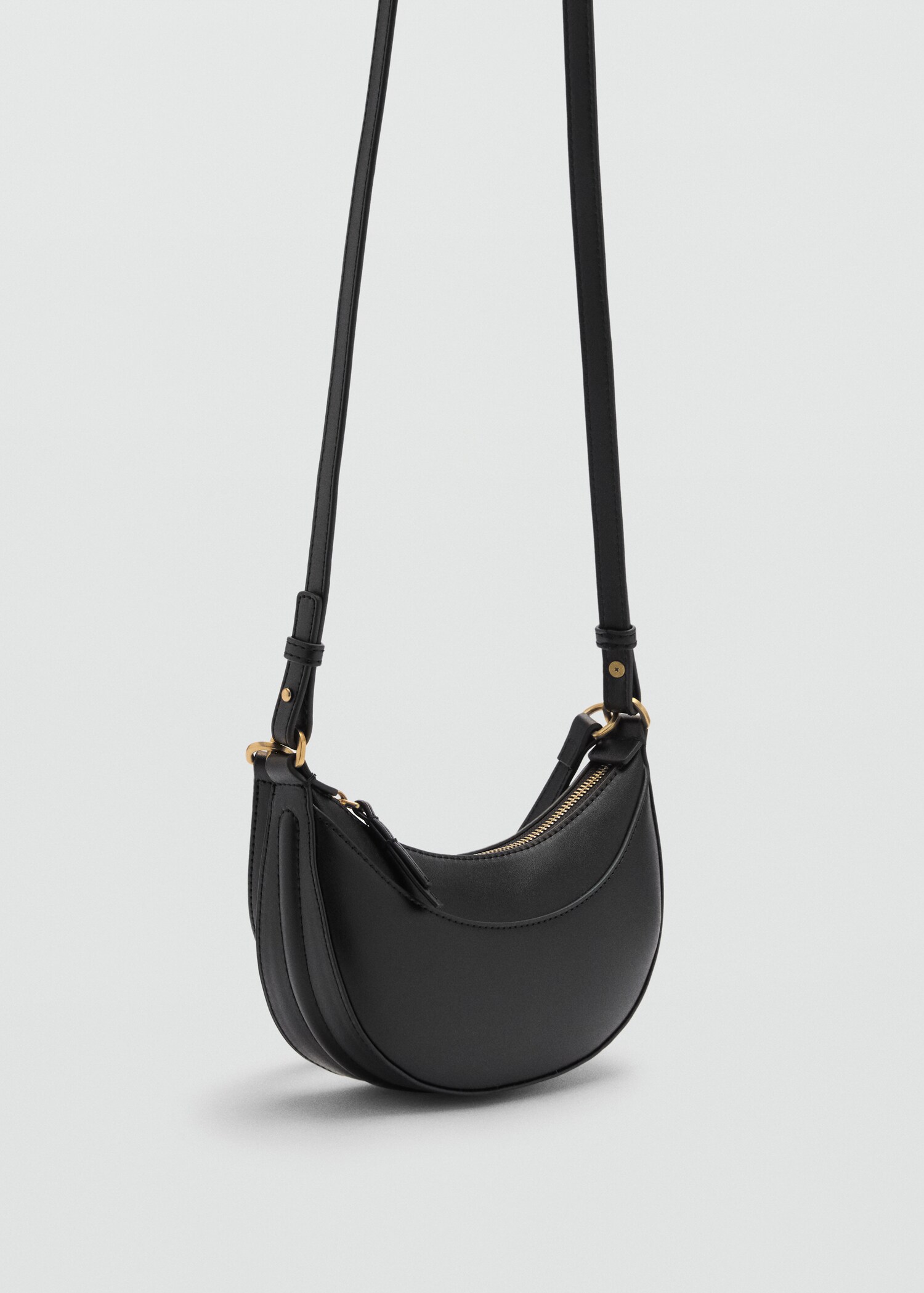 Oval shoulder bag - Women | MANGO USA