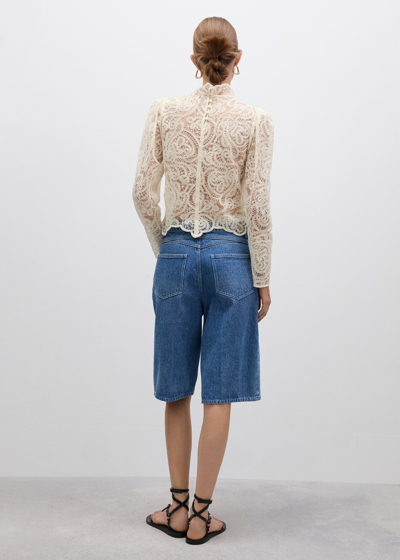 High-neck cotton lace blouse - Woman | MANGO USA