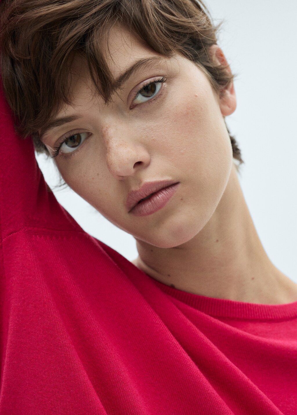 Fine-knit crew-neck sweater - Women | MANGO USA