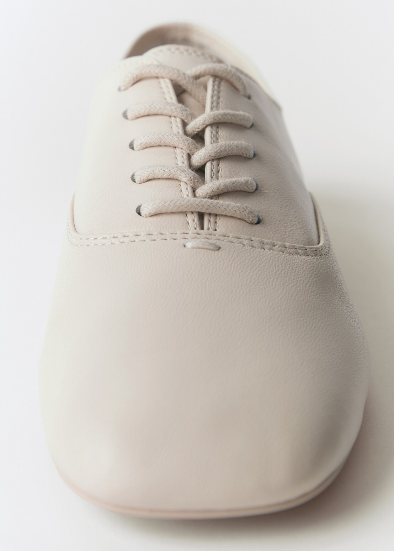 Lace-up leather shoes - Women | MANGO USA