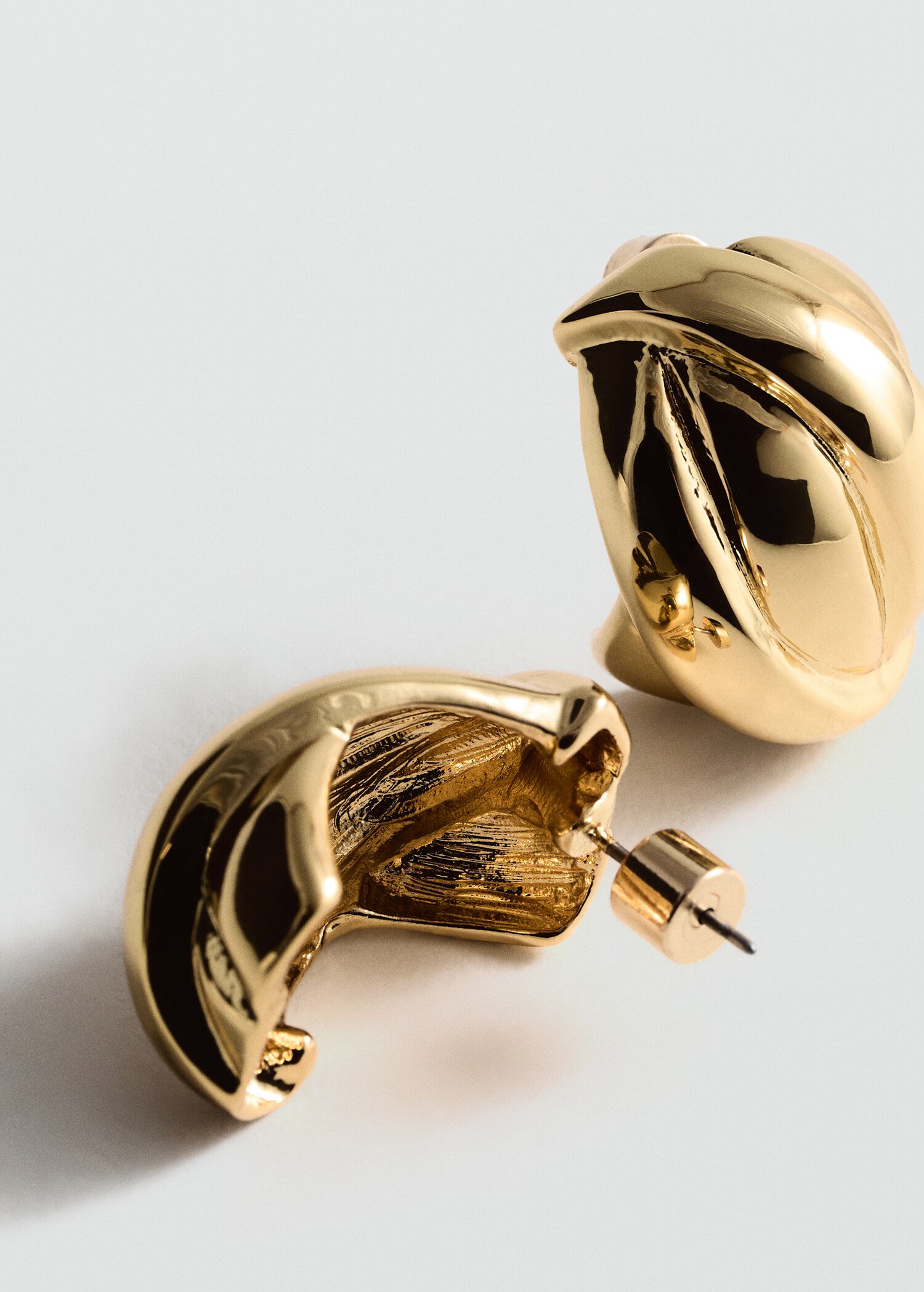 Crossover earrings - Women | MANGO USA