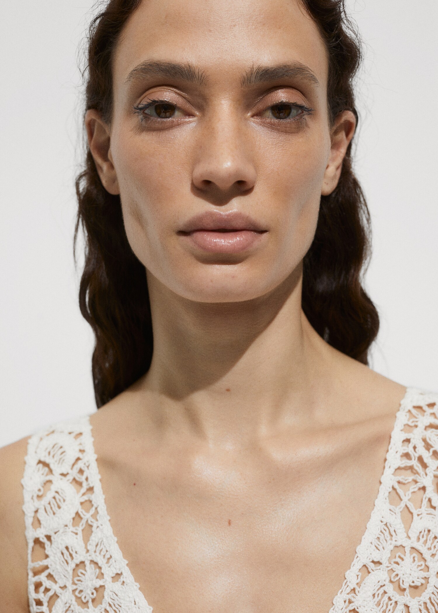 Crochet top with flowers - Women | MANGO USA