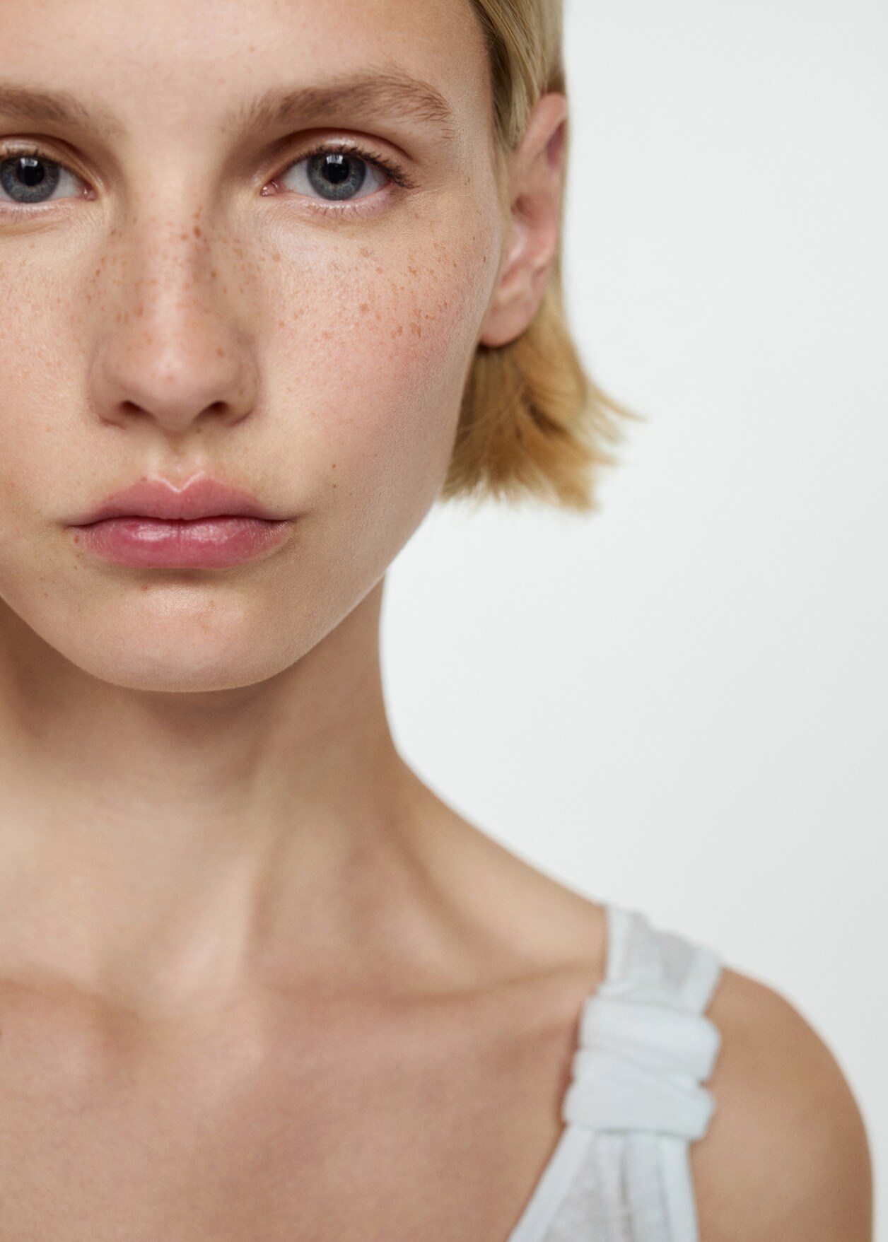 Linen top with knotted straps - Women | MANGO USA