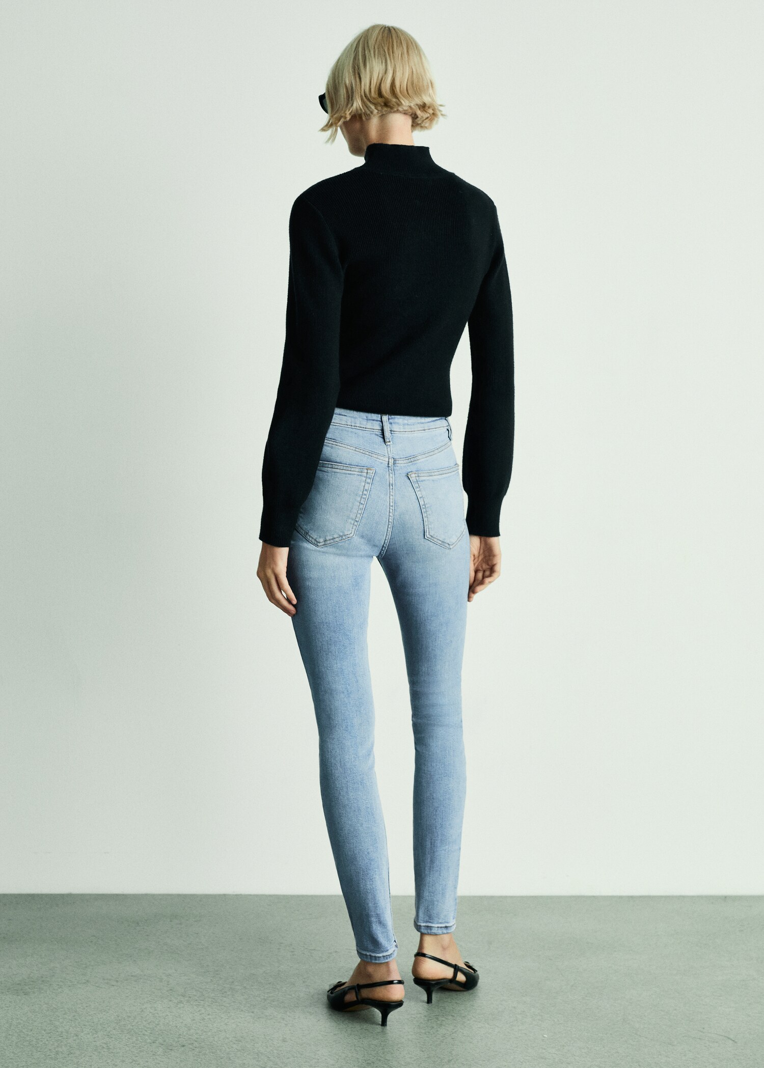 High-rise skinny jeans - Women | MANGO USA