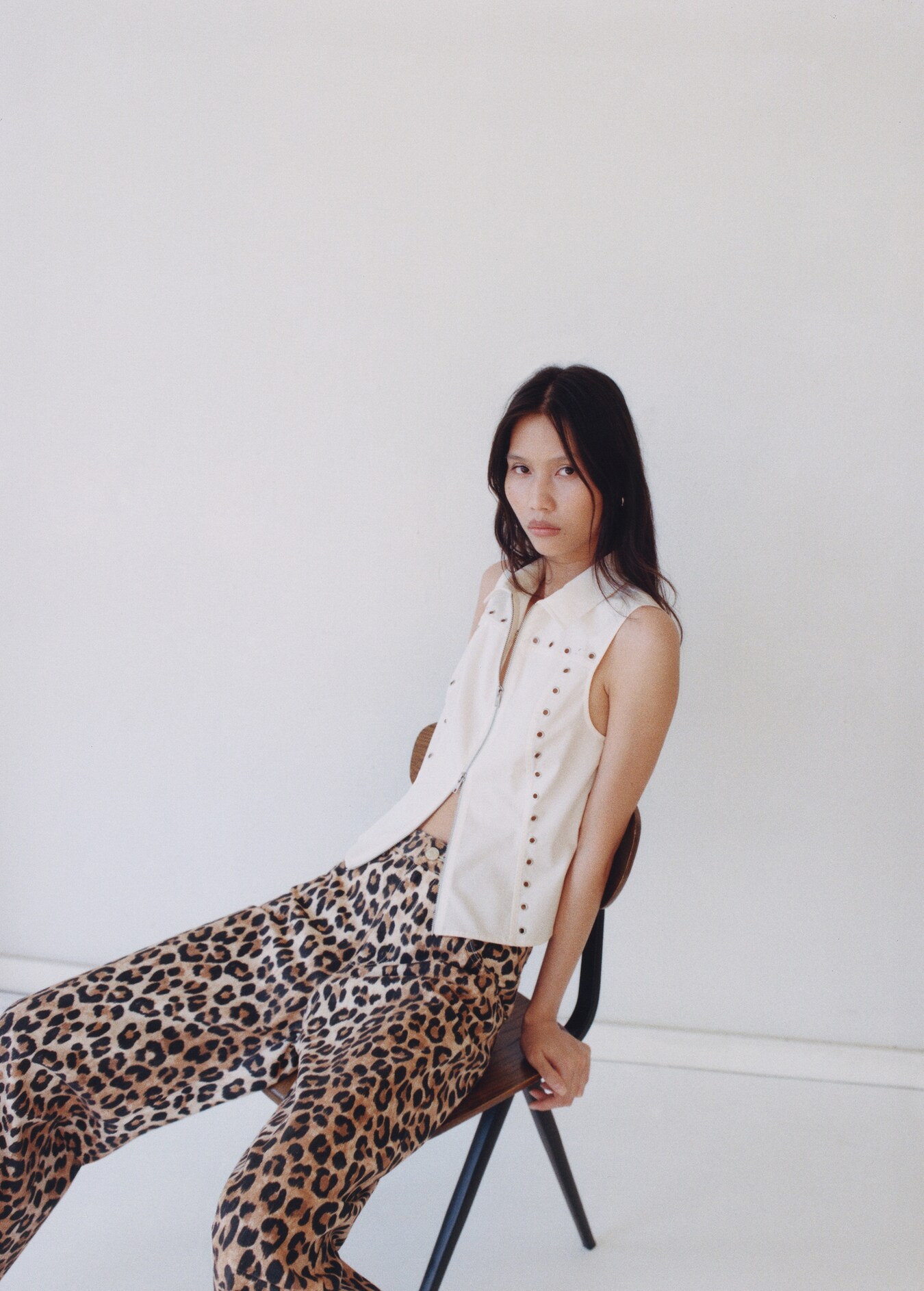 Leopard-print wideleg jeans - Women | MANGO USA