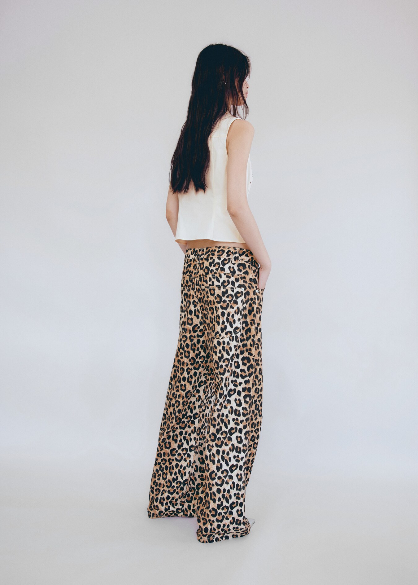 Leopard-print wideleg jeans - Women | MANGO USA