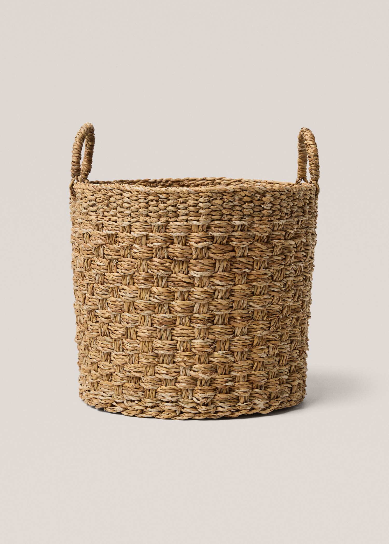 Panier rond 100 % fibres naturelles 35x30 cm - Home | MANGO France ...
