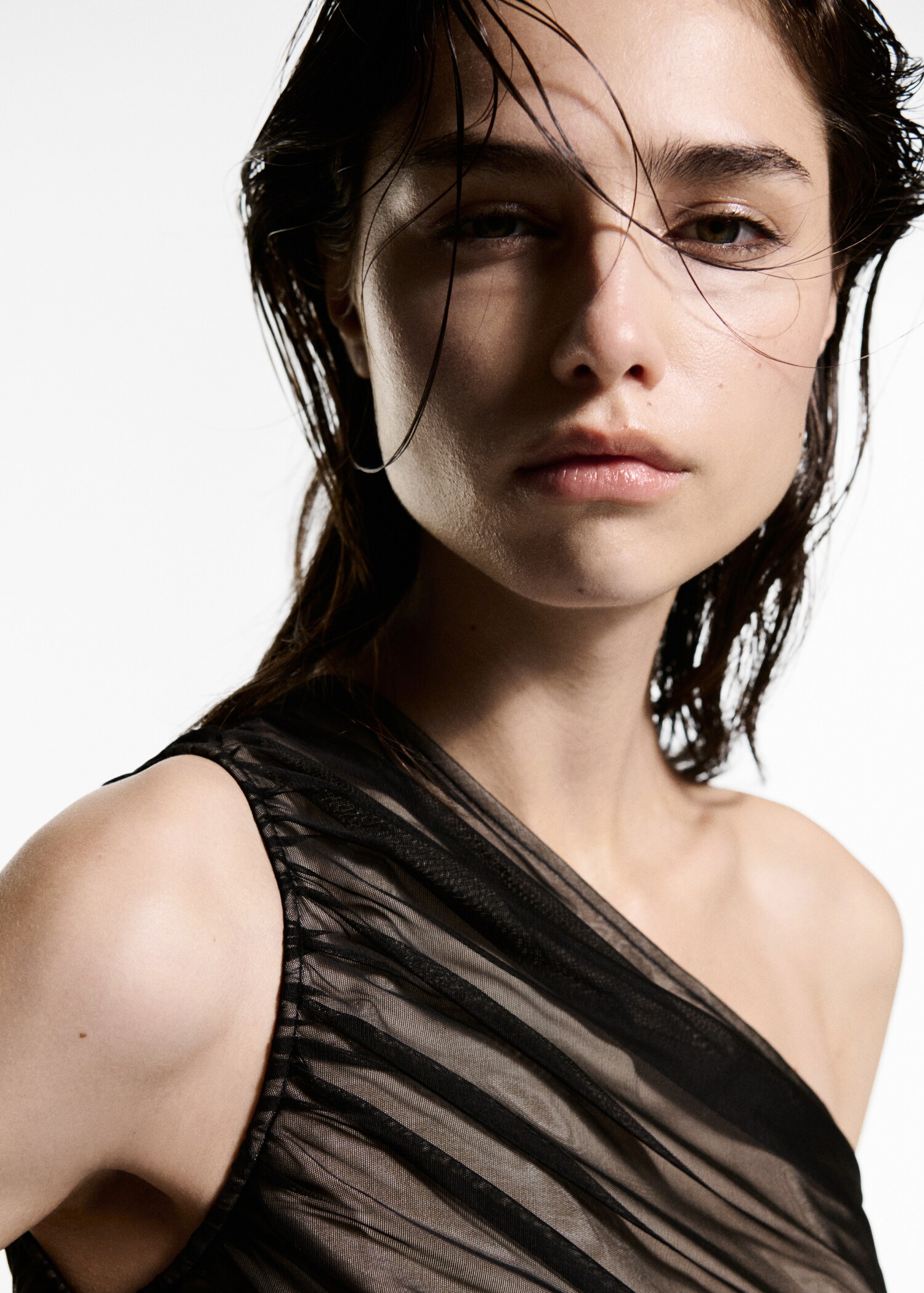 Assymetric mesh dress - Women | MANGO United Kingdom