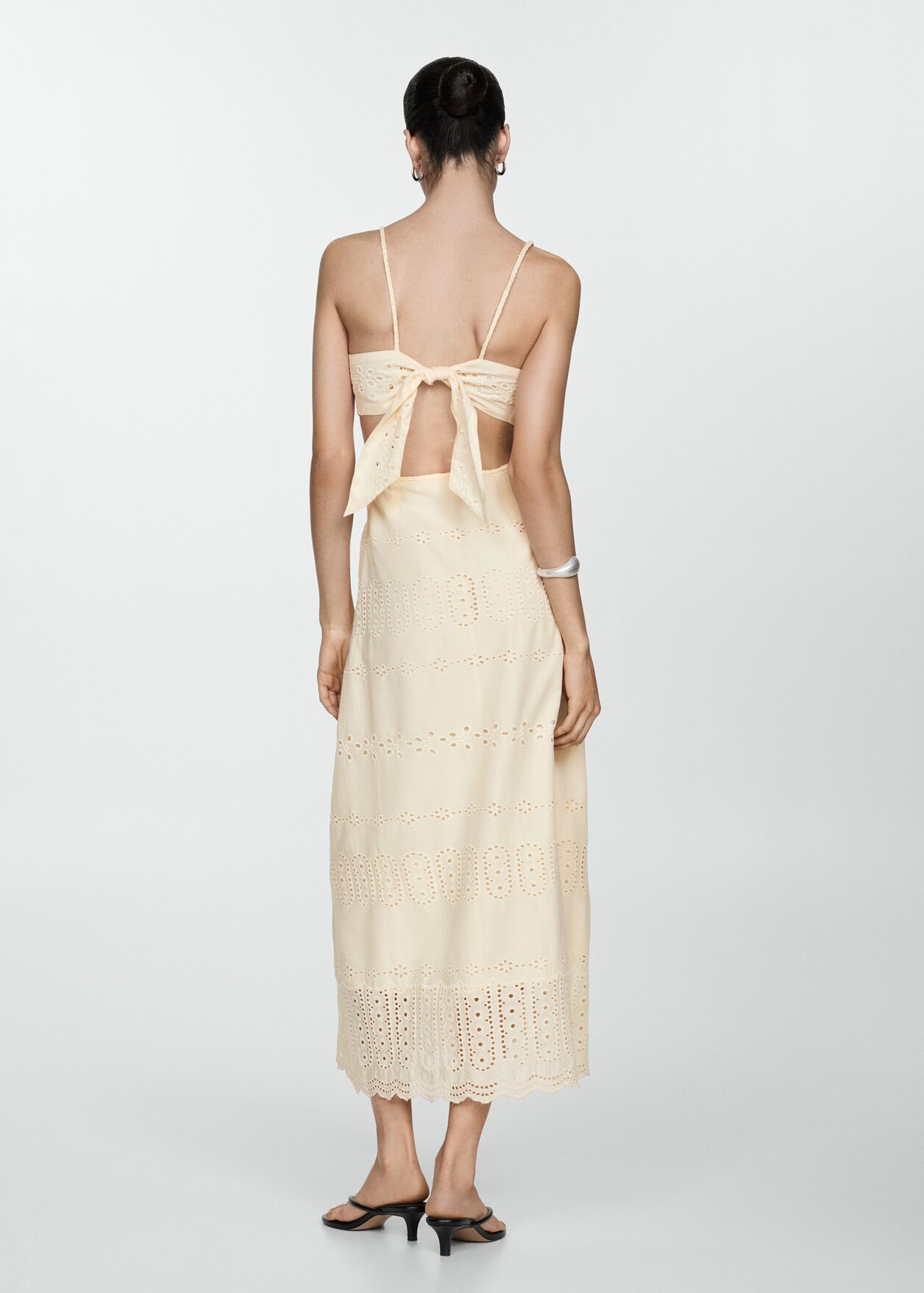 Embroidered dress with side slits - Woman | MANGO USA