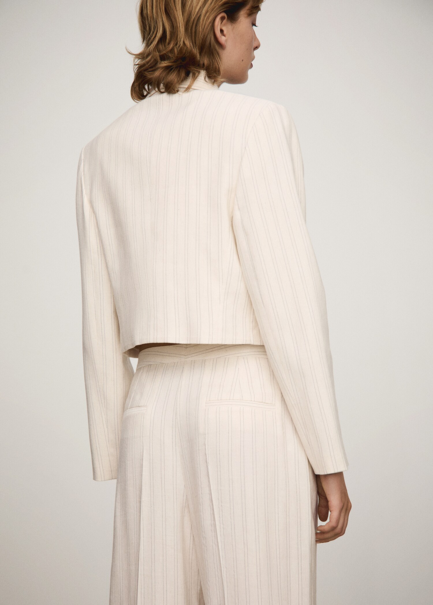 Look-uri de birou pentru femei 2024 | MANGO Romania