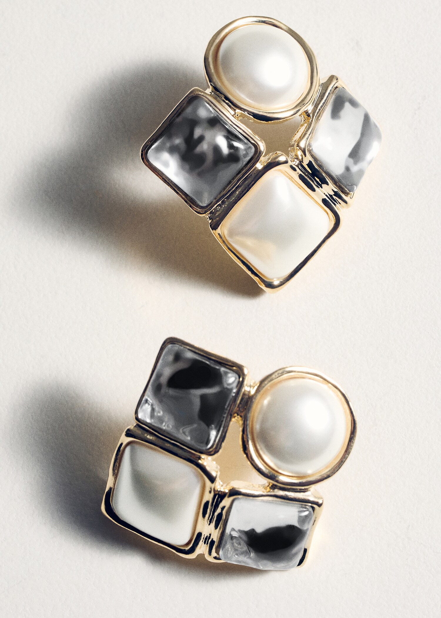 Combined square earrings - Women | MANGO USA