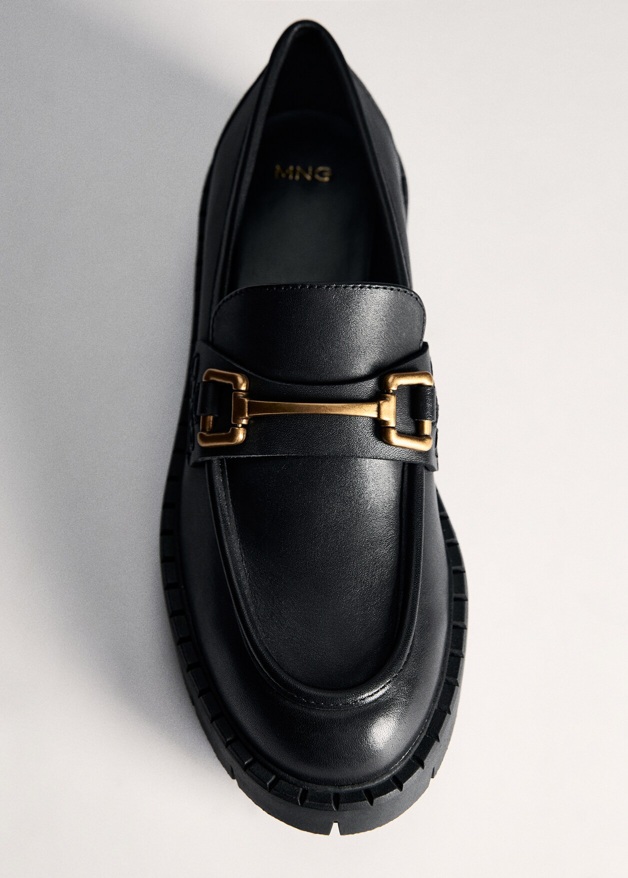 Leather loafers with metallic detail - Women | MANGO USA