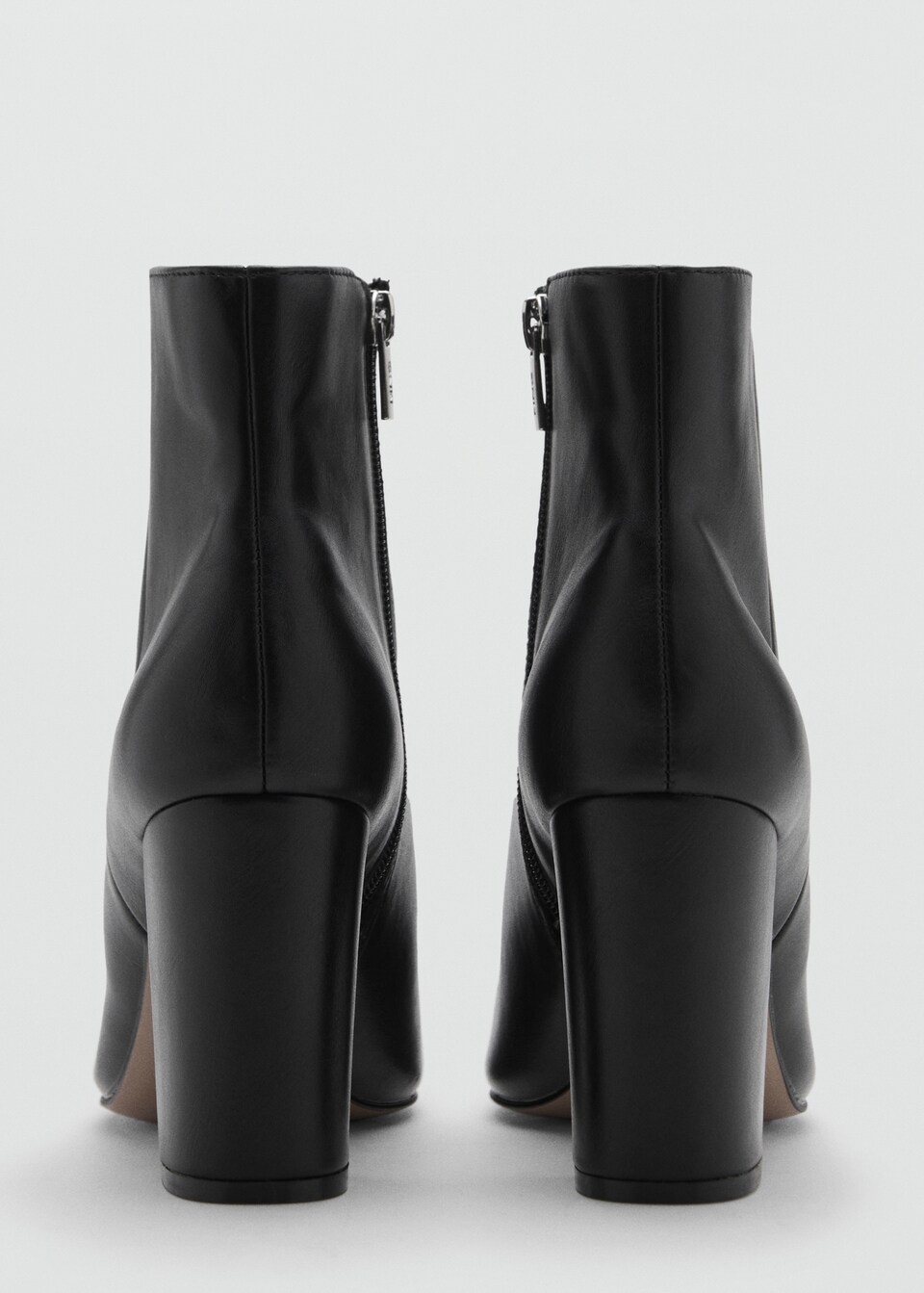 Pointed heel ankle boot - Women | MANGO USA