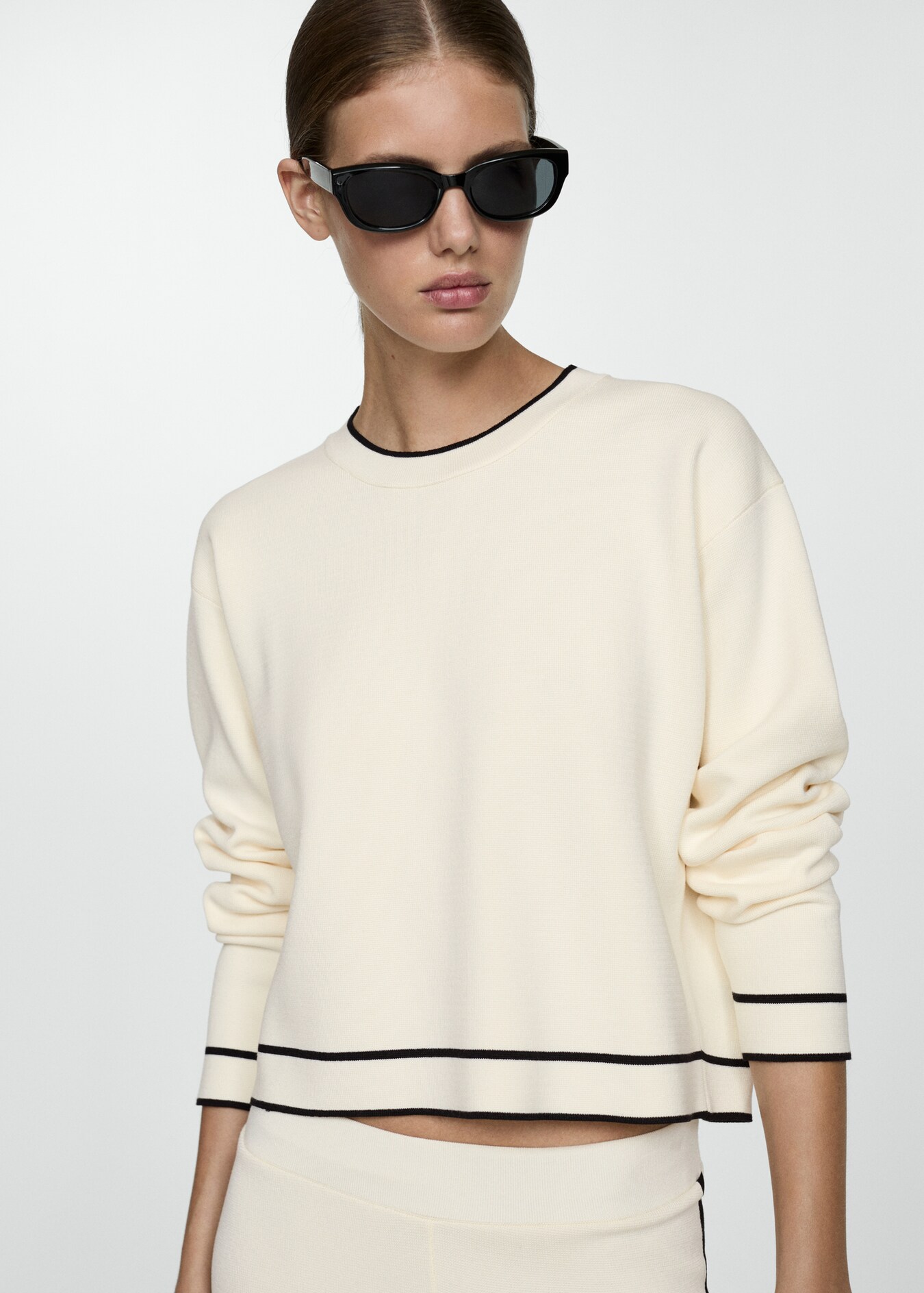 Contrast trim sweater - Women | MANGO USA