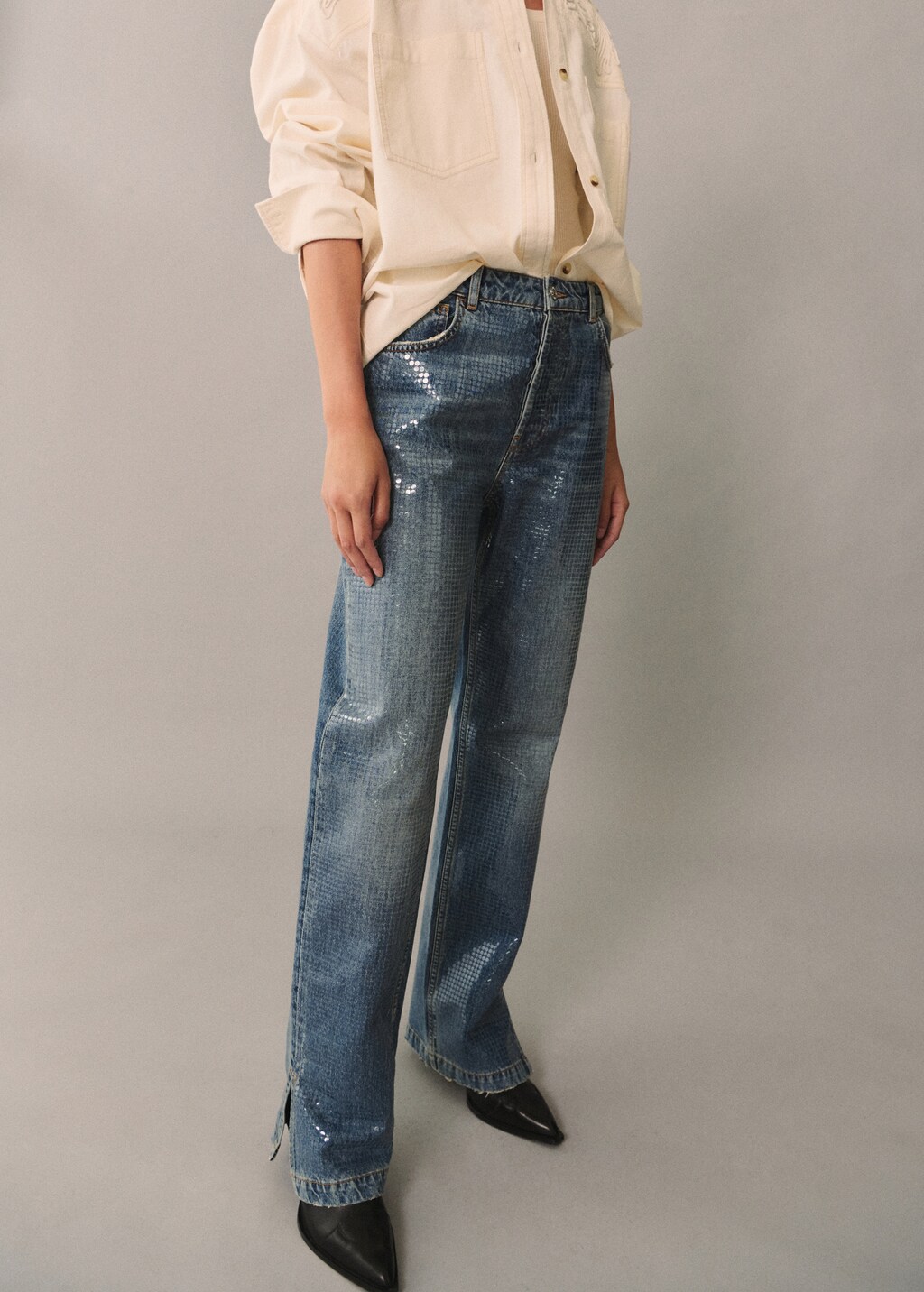 Jeans with sequins under slits - Woman | MANGO Vietnam