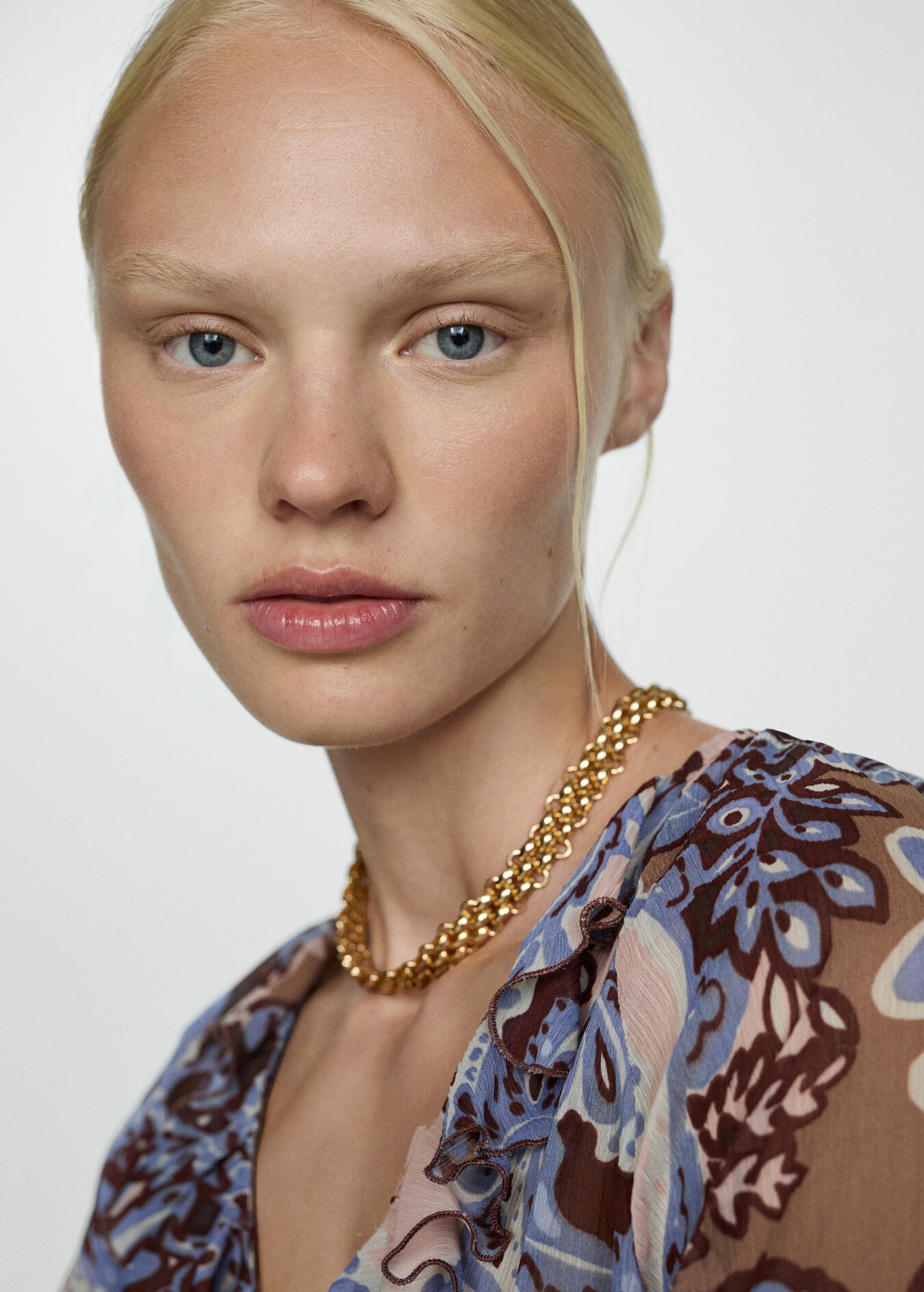 Paisley blouse with ruffles - Women | MANGO USA