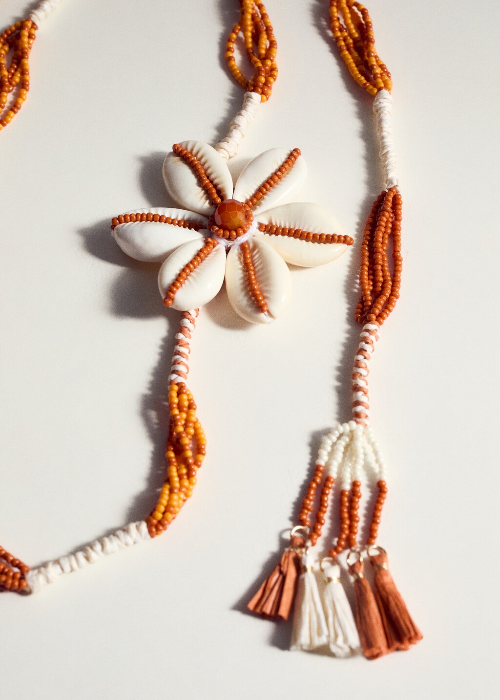 Shells bead necklace - Women | MANGO USA