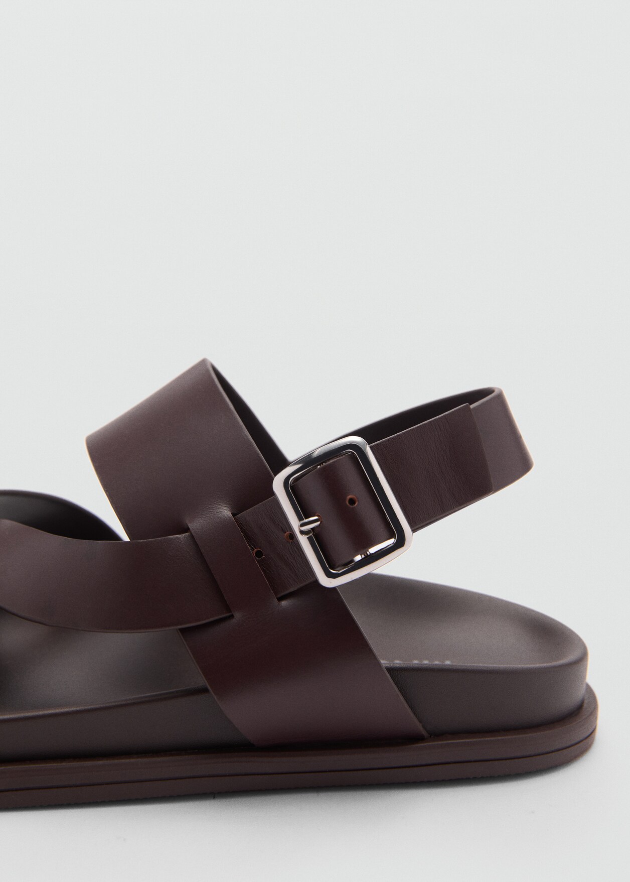 100% leather crossed strap sandal - Men | MANGO USA