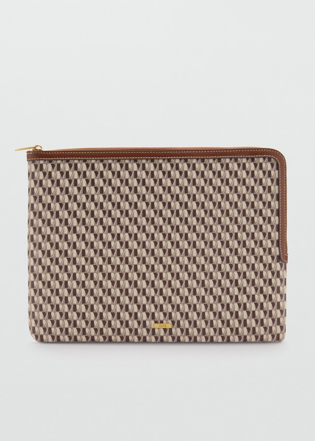 Capa de computador com logo estampado