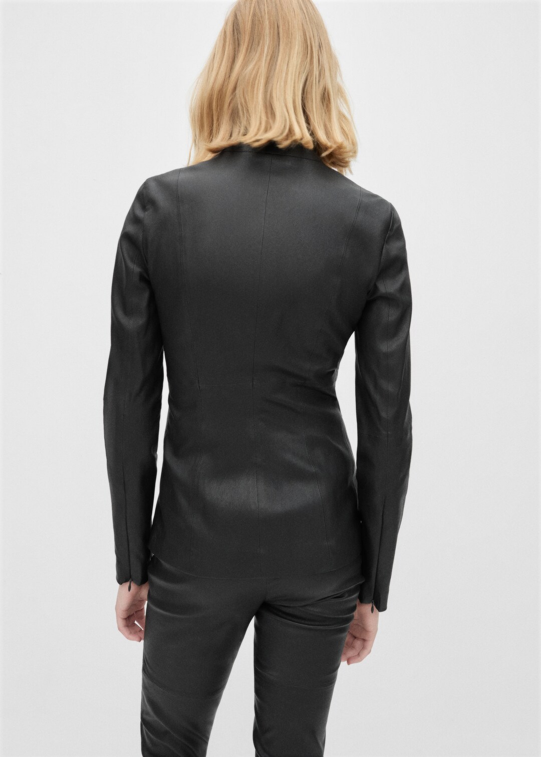 Fitted leather jacket with double zip - Women | MANGO USA