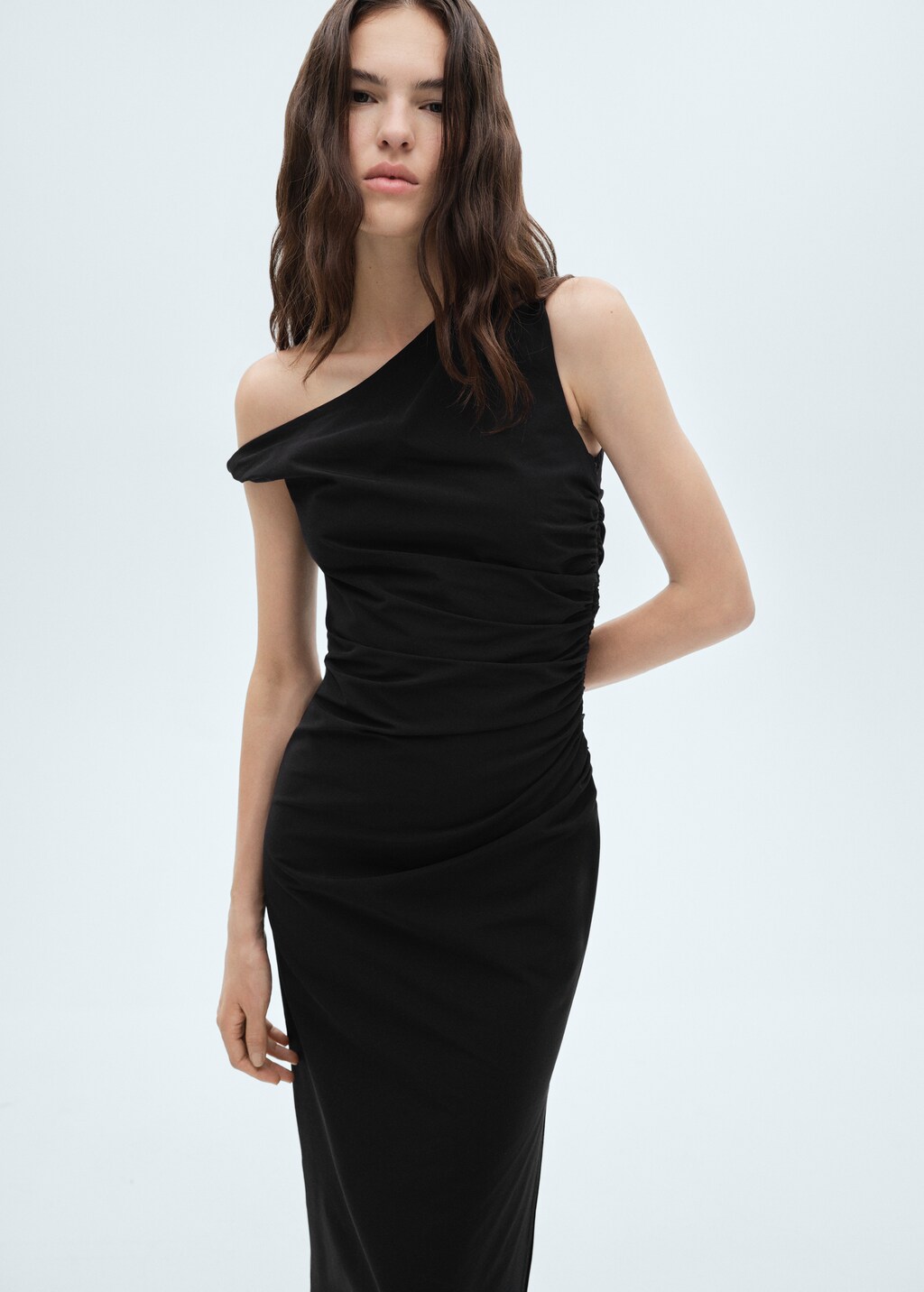 Asymmetrical dress with gathered details - Women | MANGO Maldives