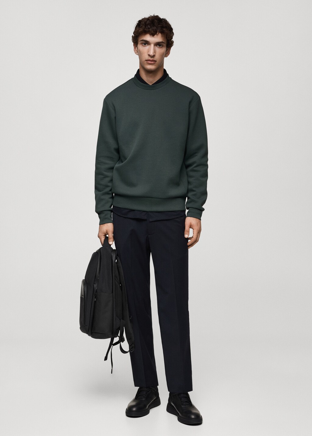 Water repellent backpack USB connection - Man | MANGO Vietnam