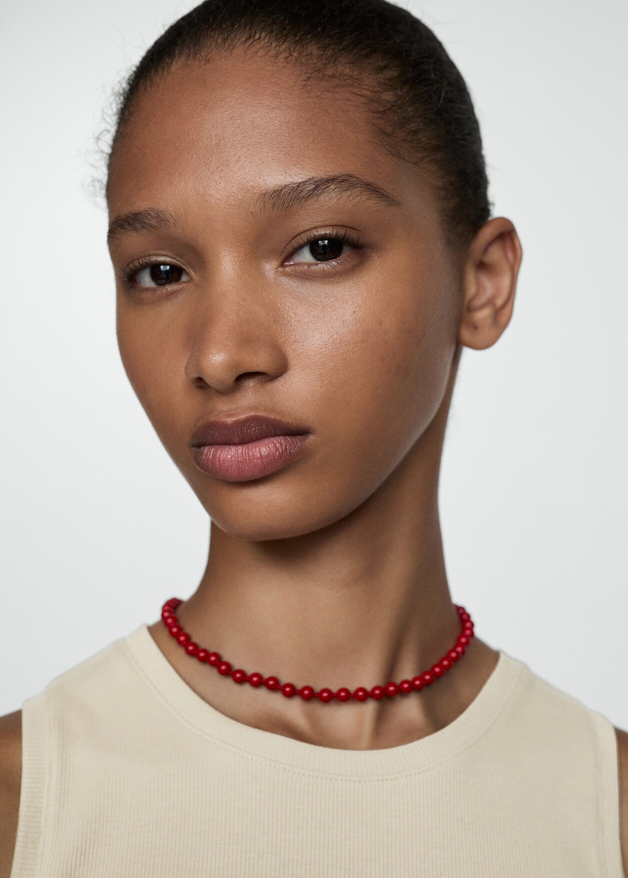 Chain necklace with crystal beads - Women | MANGO USA