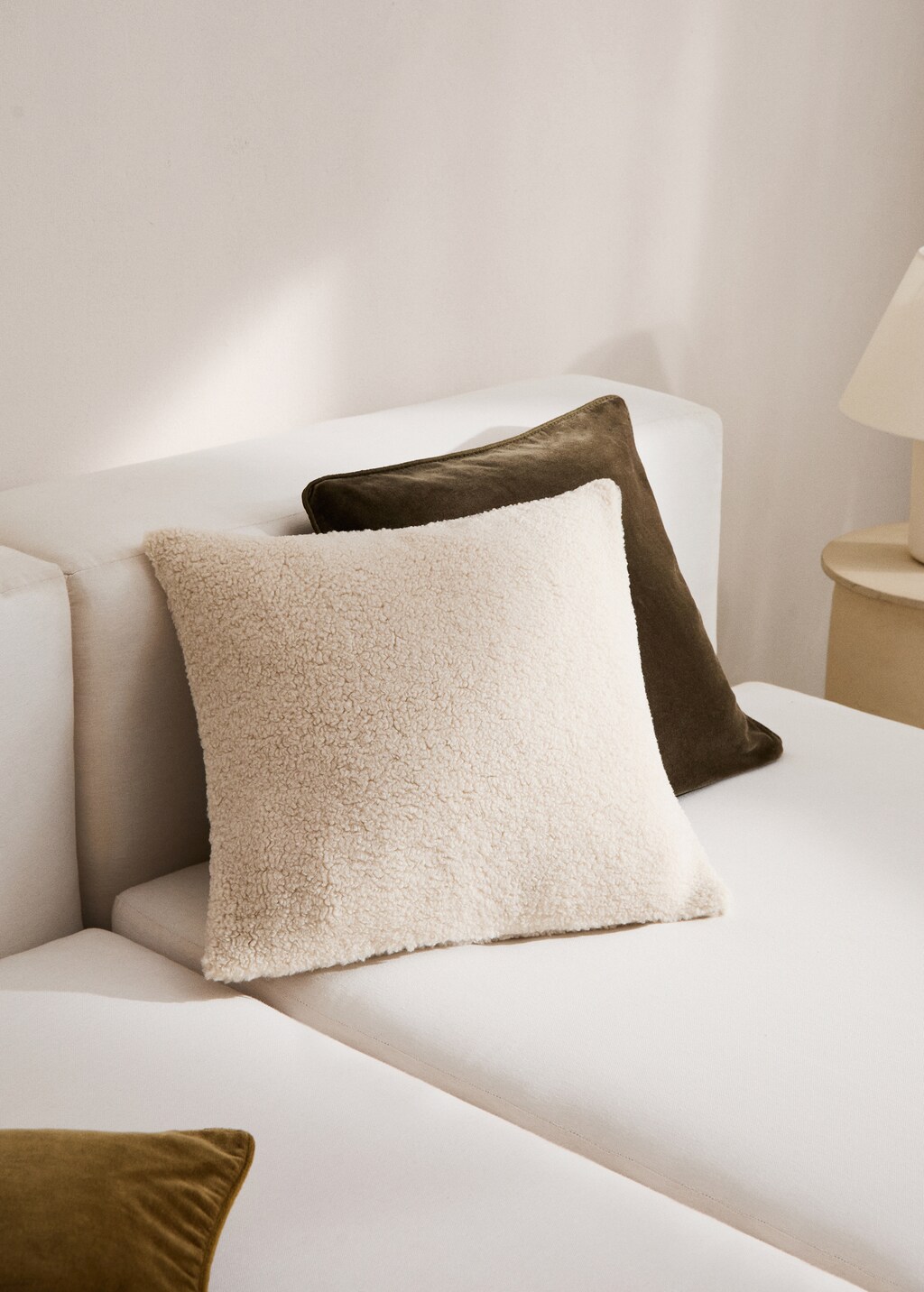 Funda de cojín borreguito - Casa | MANGO Espanya (Península i Balears)