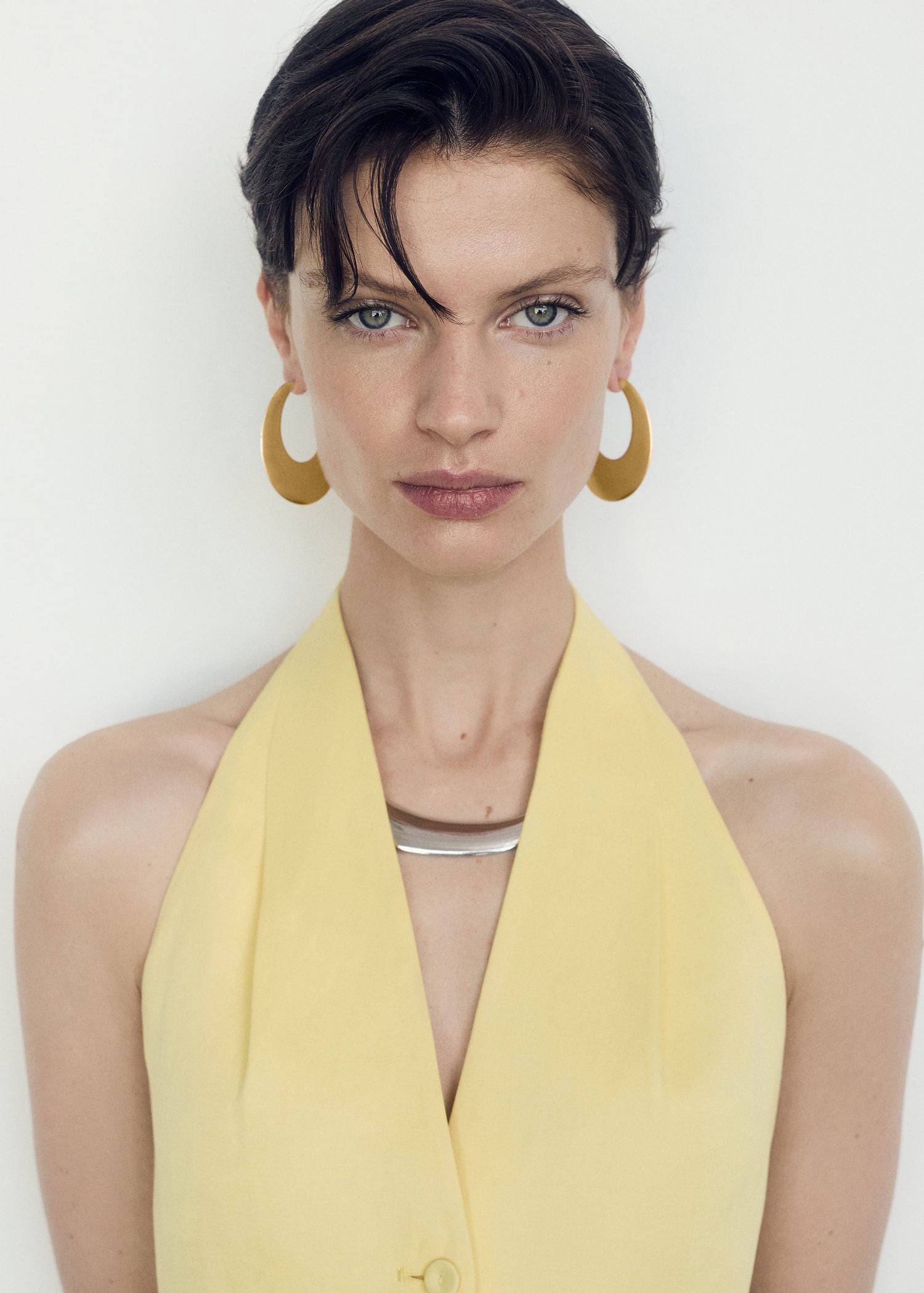 Volume hoop earrings