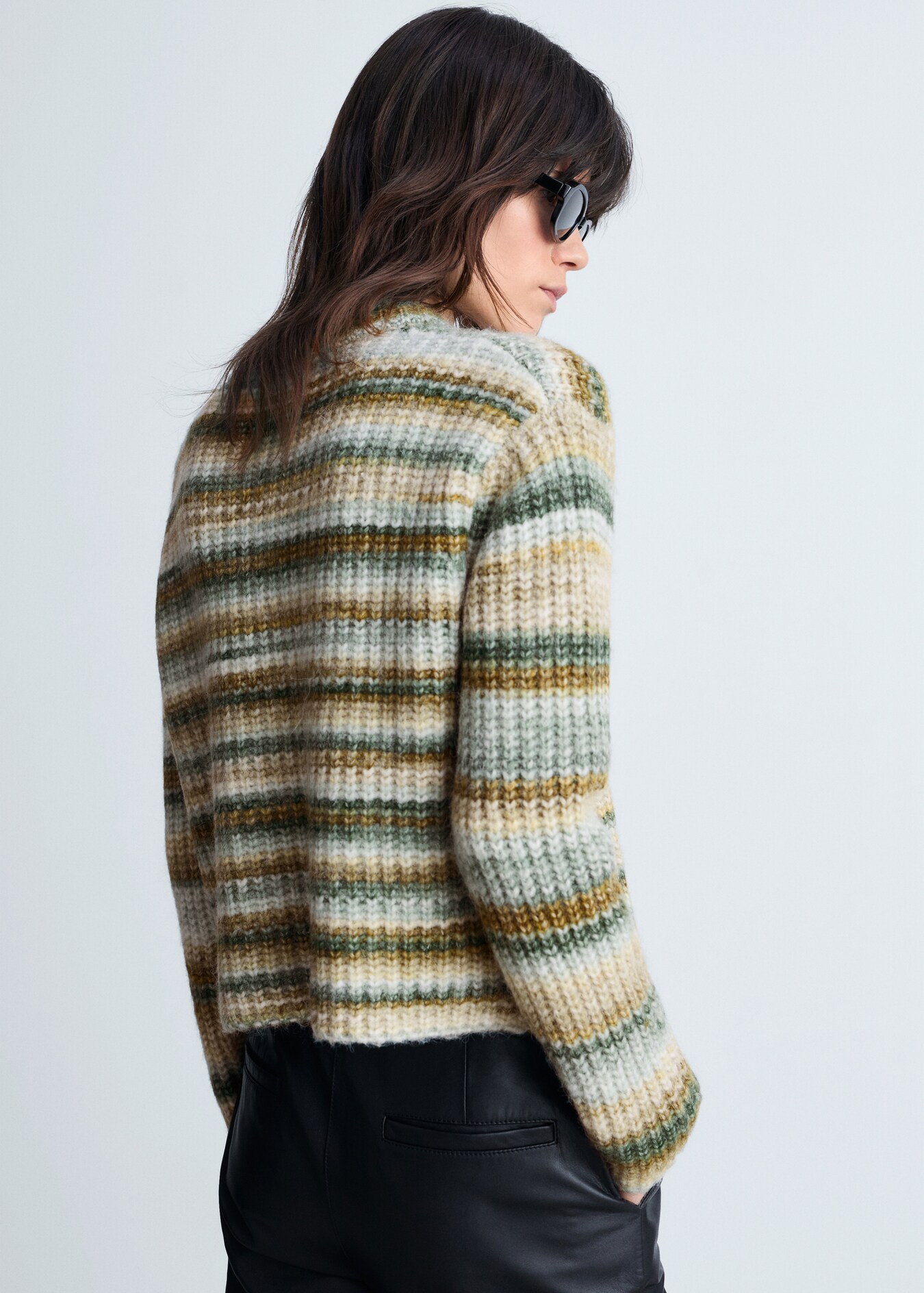 Round-neck striped sweater - Women | MANGO United Kingdom