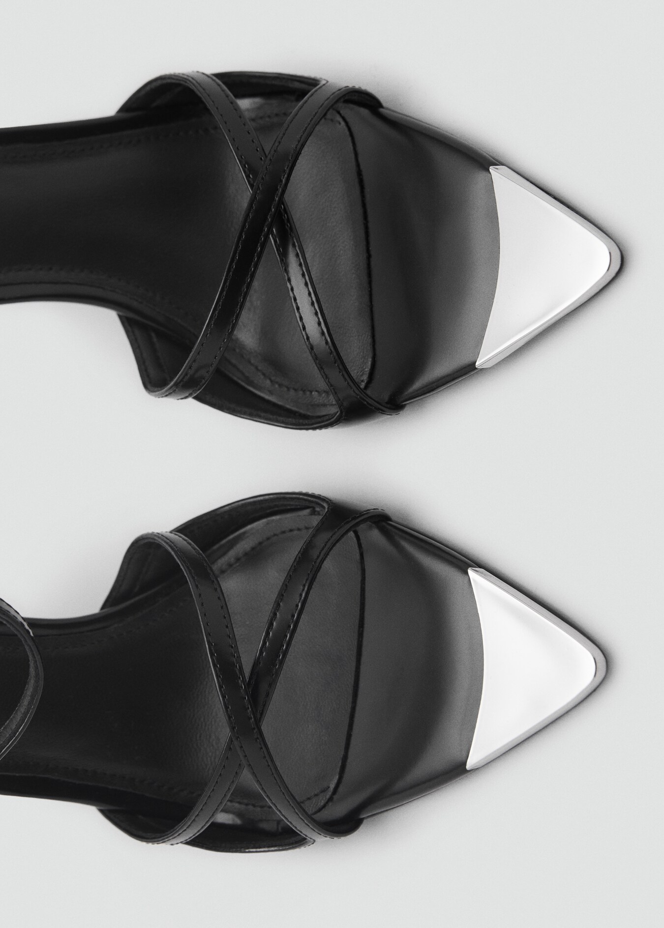 Leather heeled sandal with metallic toe - Women | MANGO USA