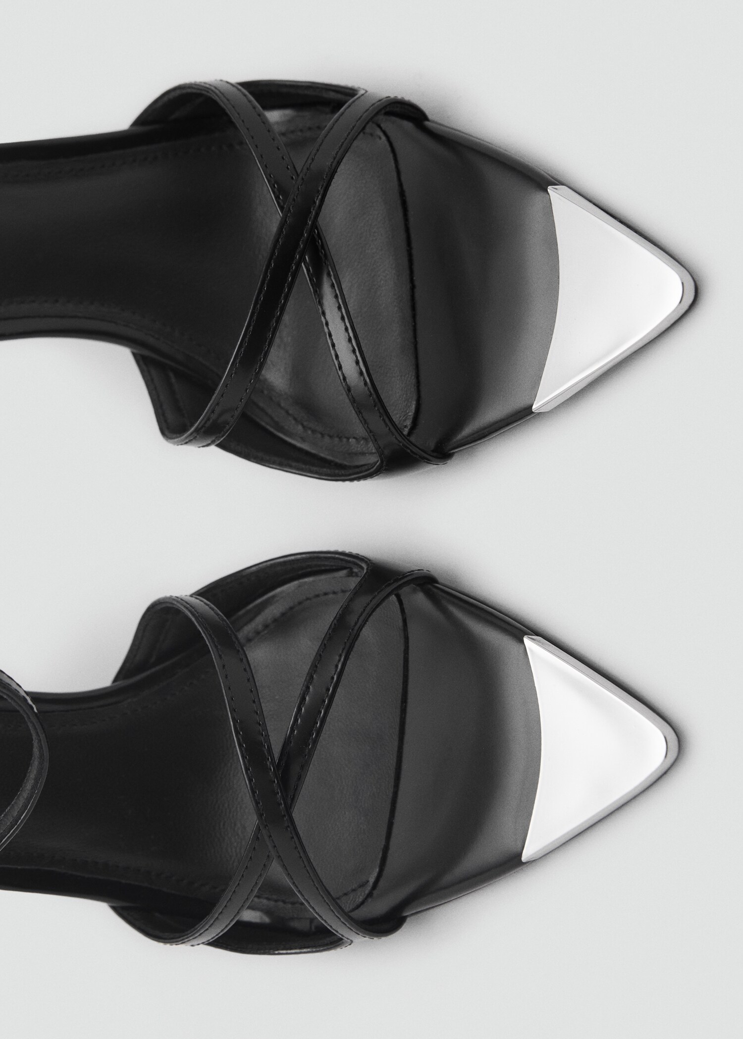 Leather heeled sandal with metallic toe - Women | MANGO USA