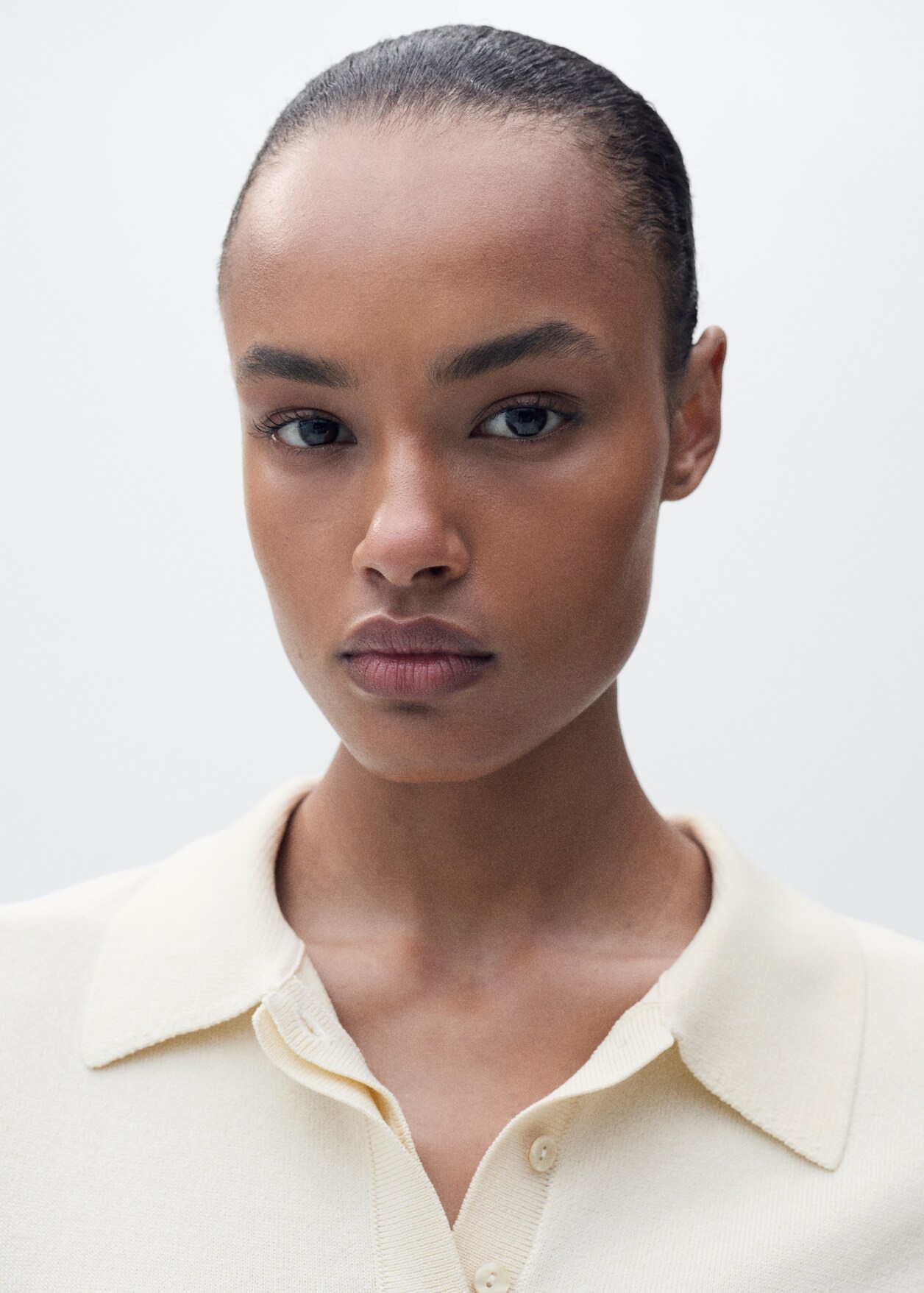 Short-sleeved sweater with knot detail - Women | MANGO USA