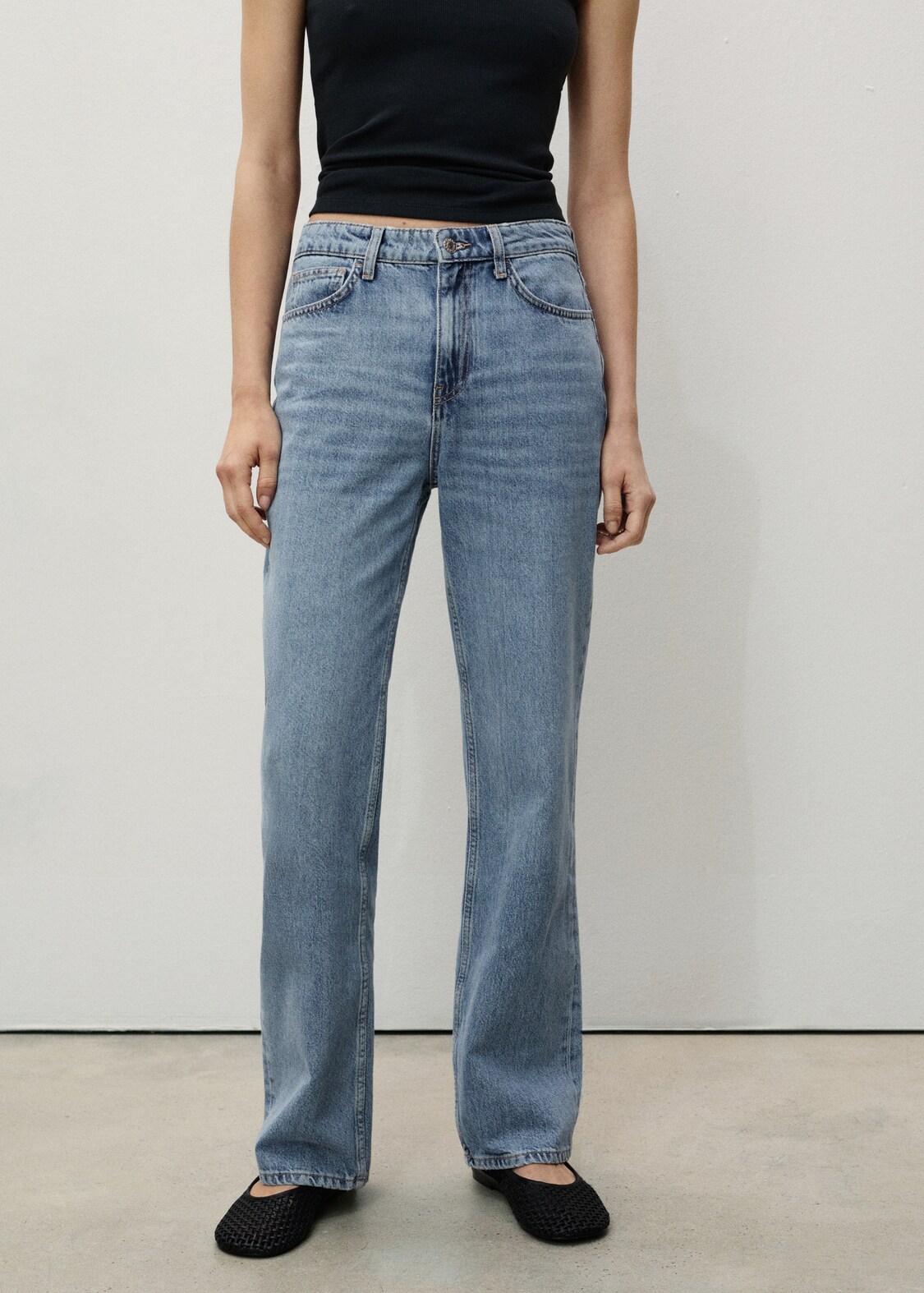 Matilda medium-rise straight-fit jeans - Women | MANGO USA