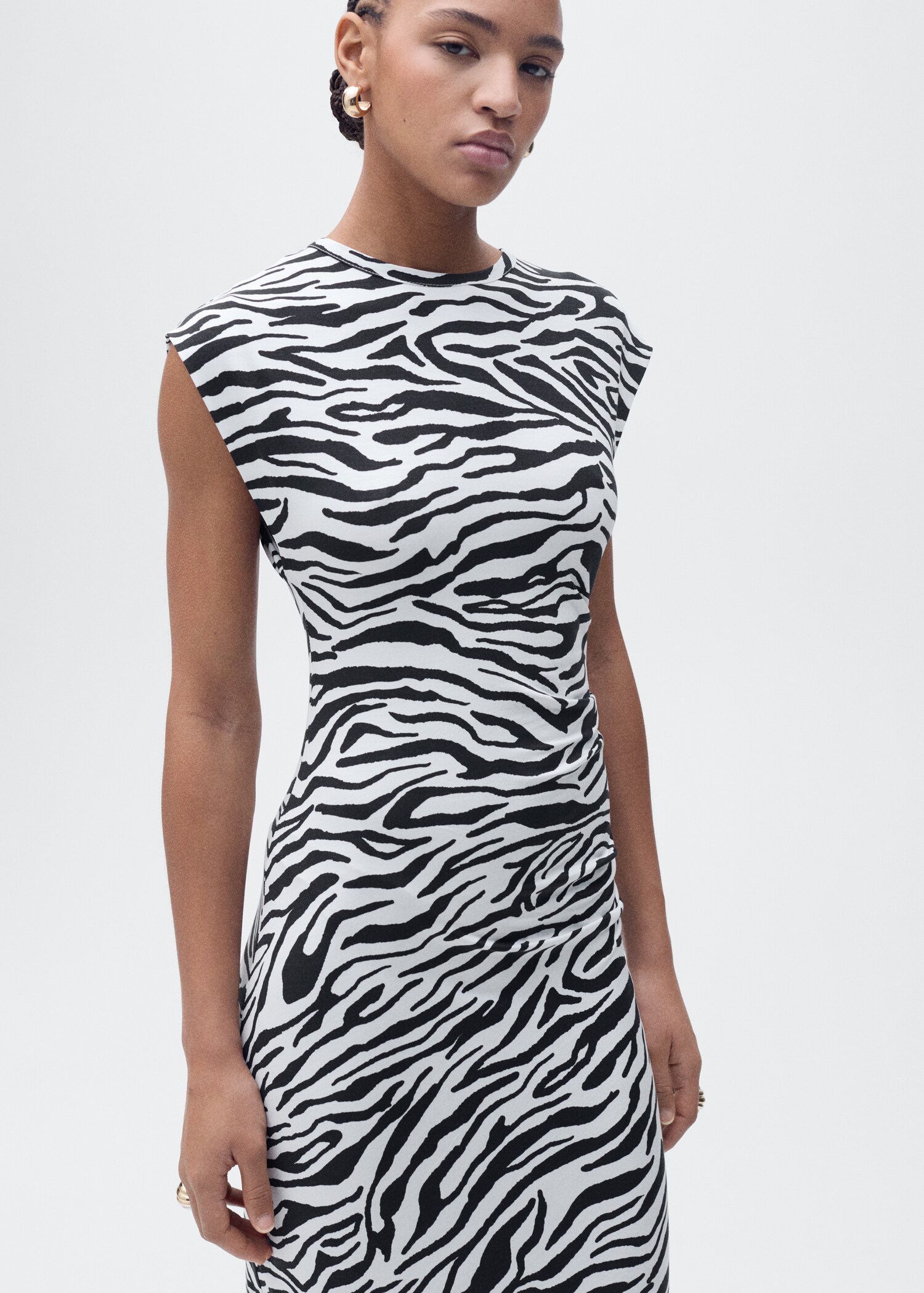 Vestido midi justo com estampado de zebra - Mulher | MANGO Portugal