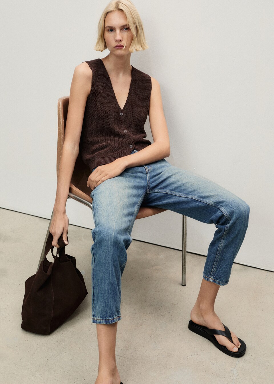 Mom2000 high-rise jeans - Women | MANGO United Kingdom