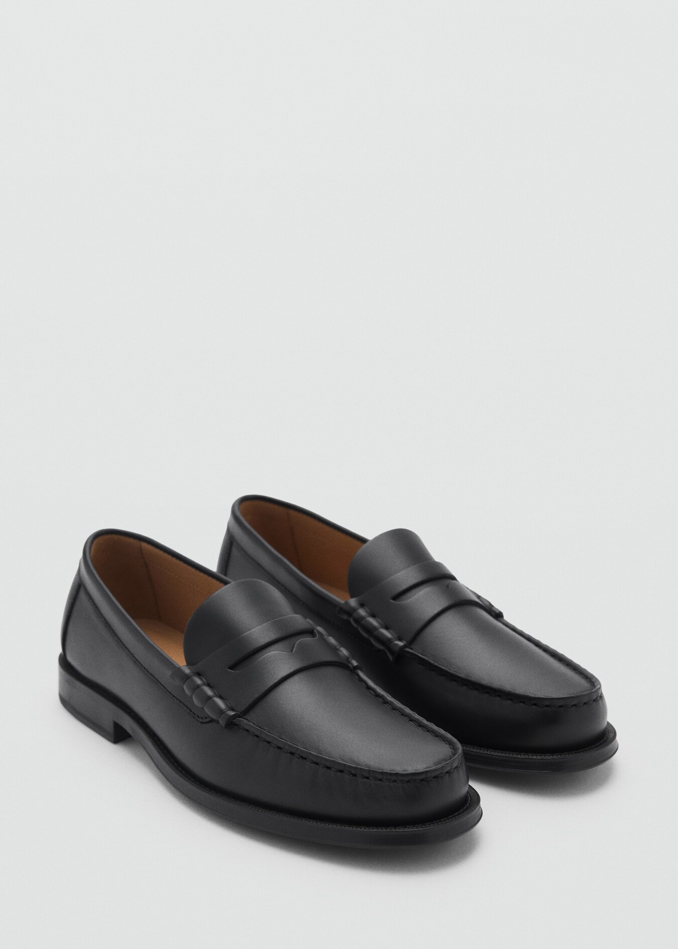 Leather penny loafers - Men | MANGO USA