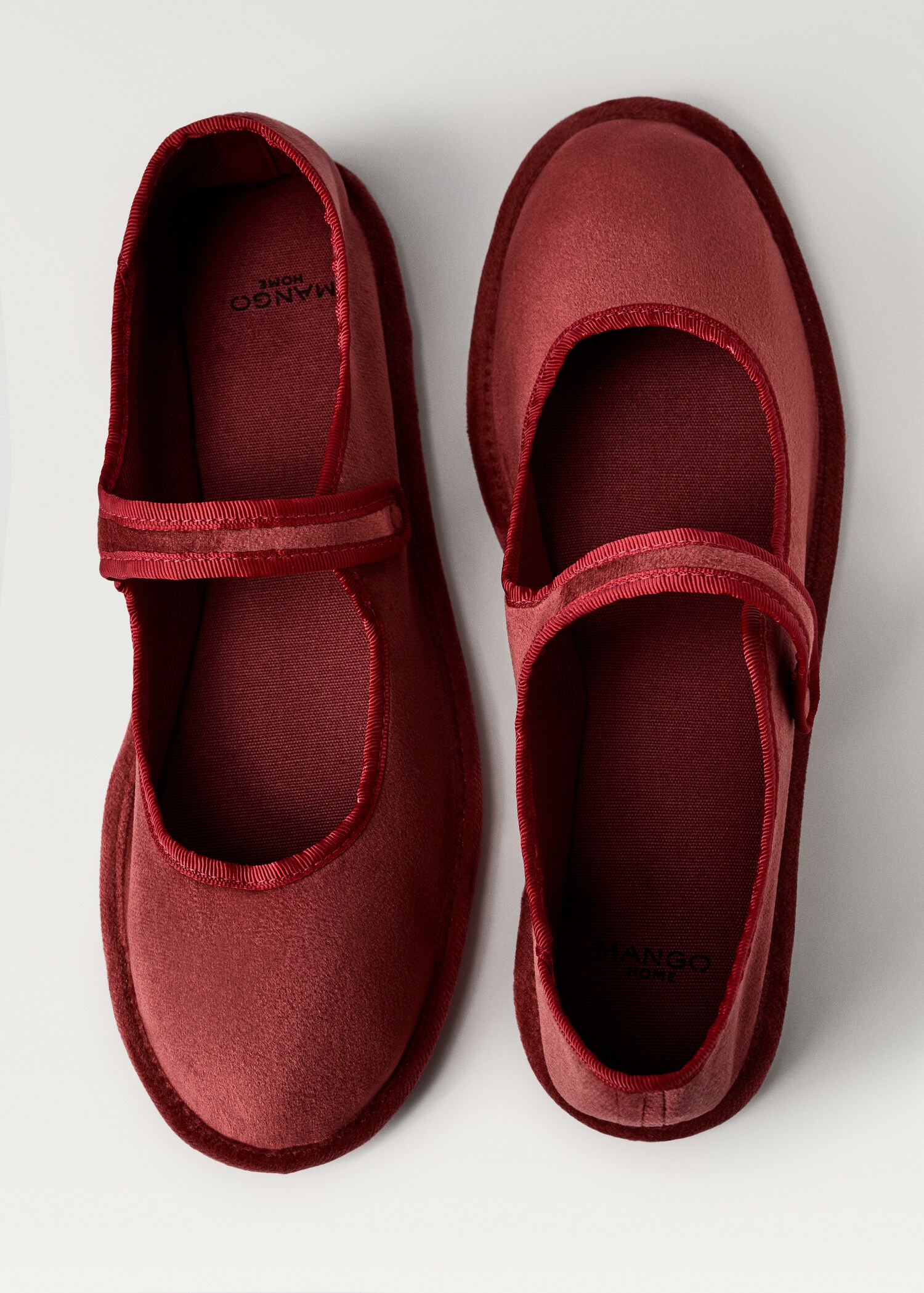 Velour ballet flats with buckle detail - Women | MANGO USA