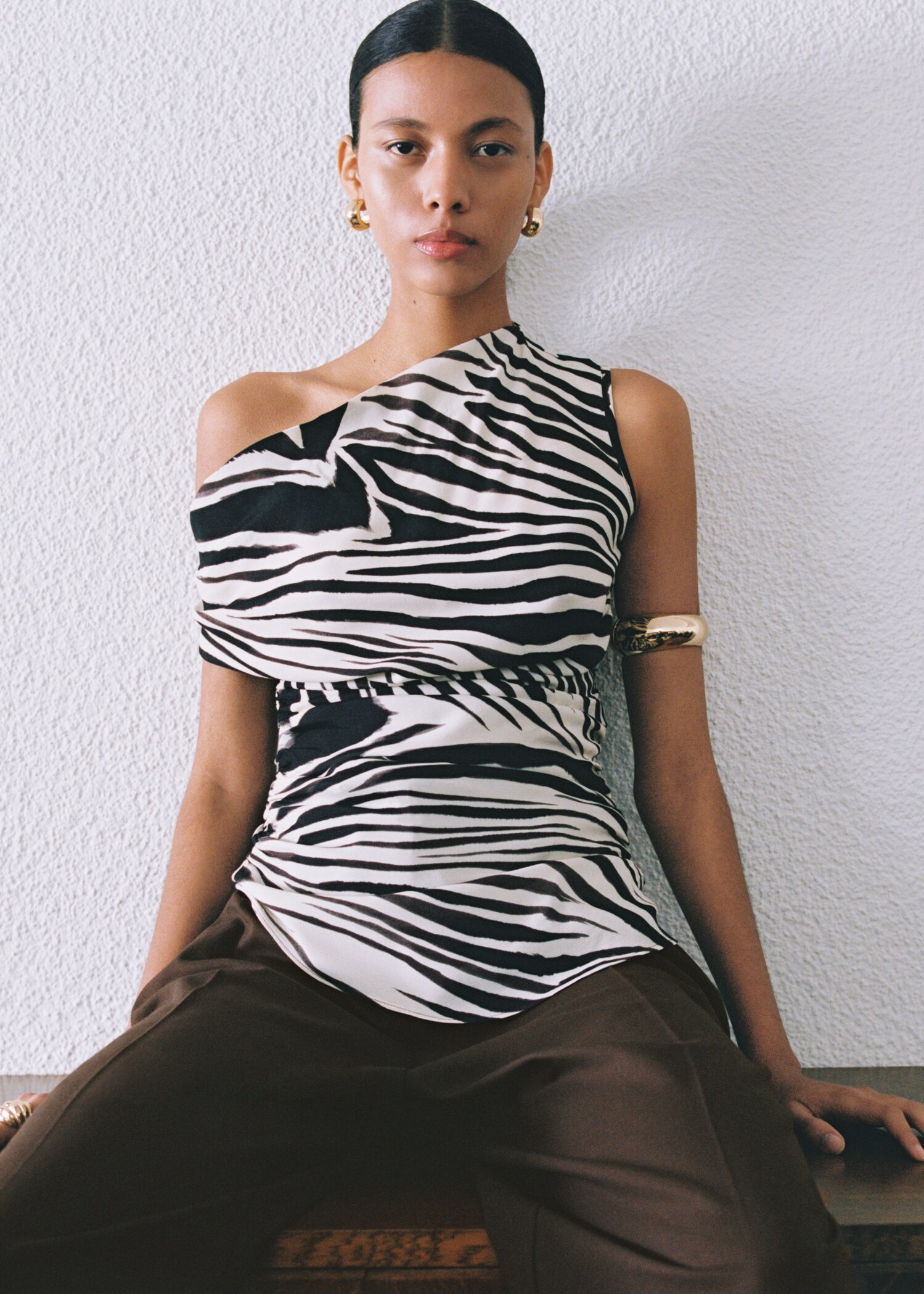 Zebra-print draped blouse - Women | MANGO USA