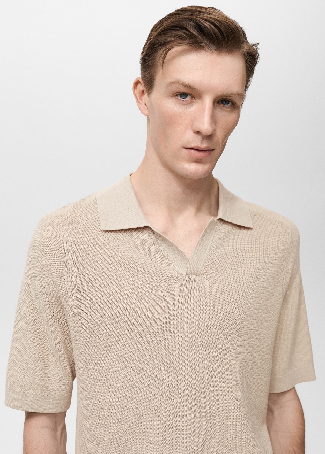 Structured knitted polo shirt - Men | MANGO Philippines