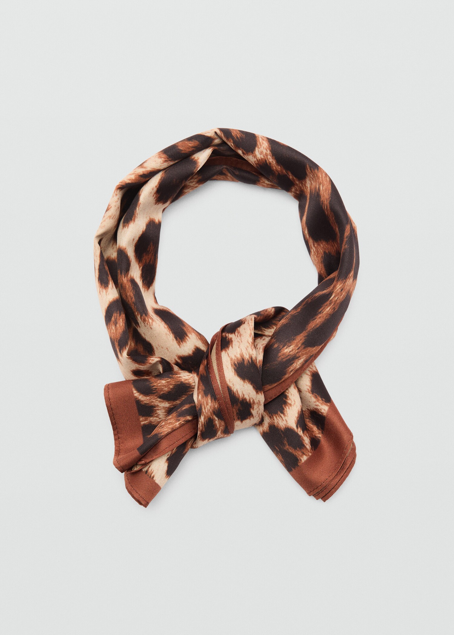 Leopard printed scarf - Women | MANGO USA