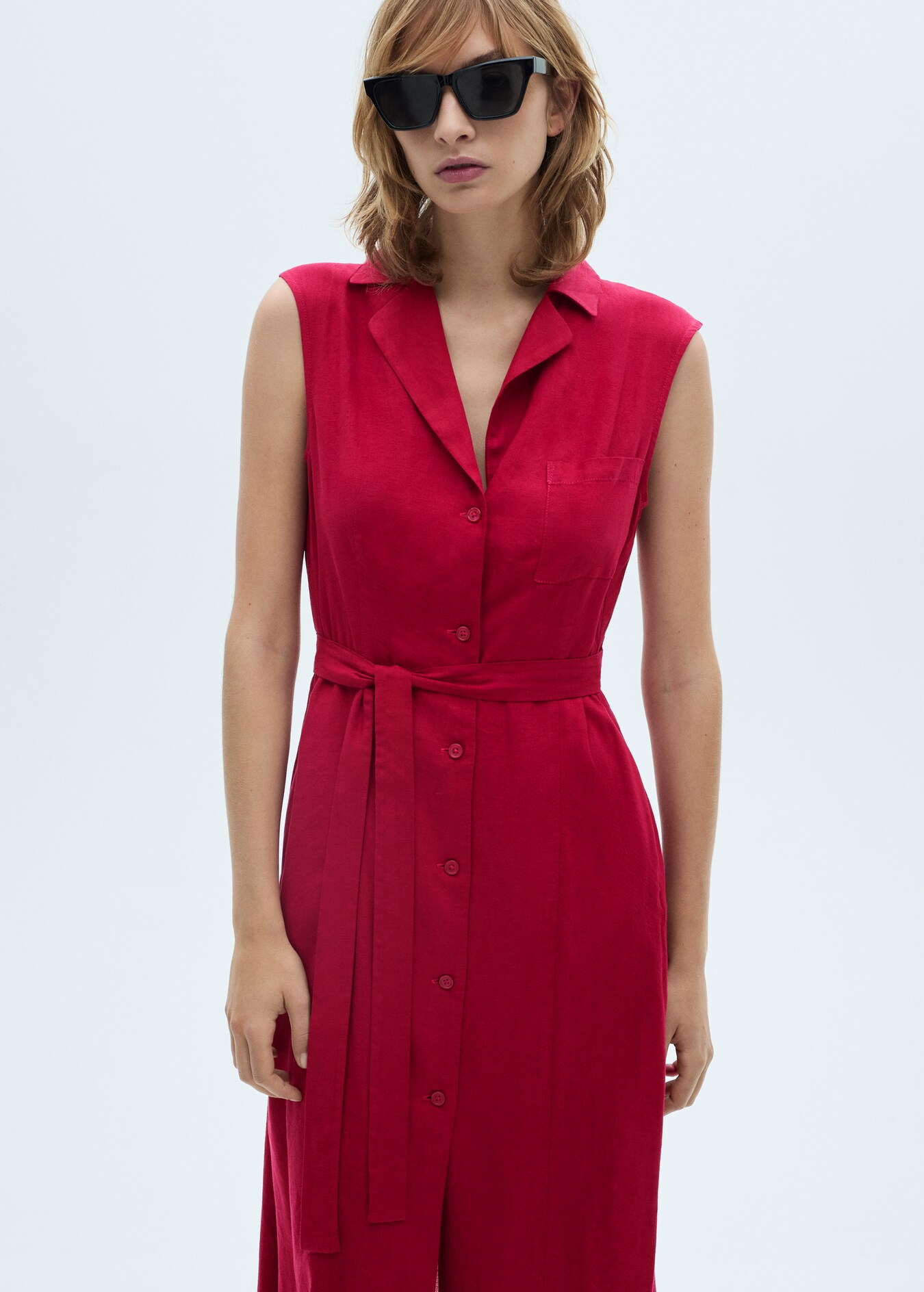 Sukienka koszulowa lniana z paskiem - Kobieta | MANGO Poland